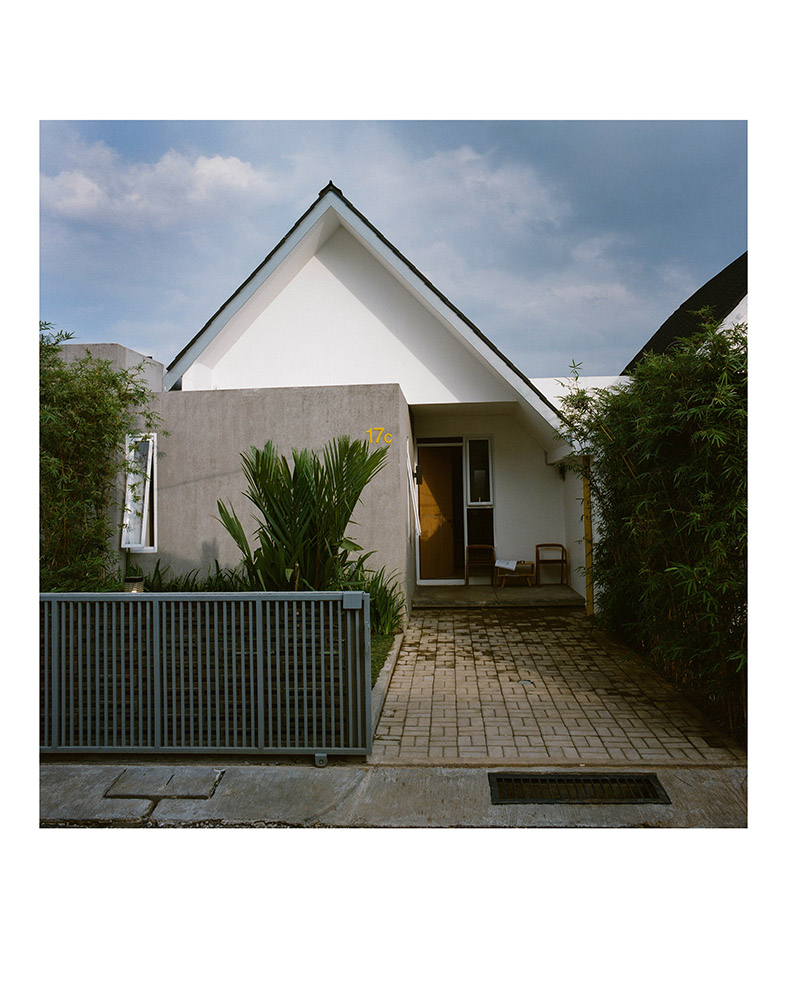 Padma House part 1 by 022studio - Architizer