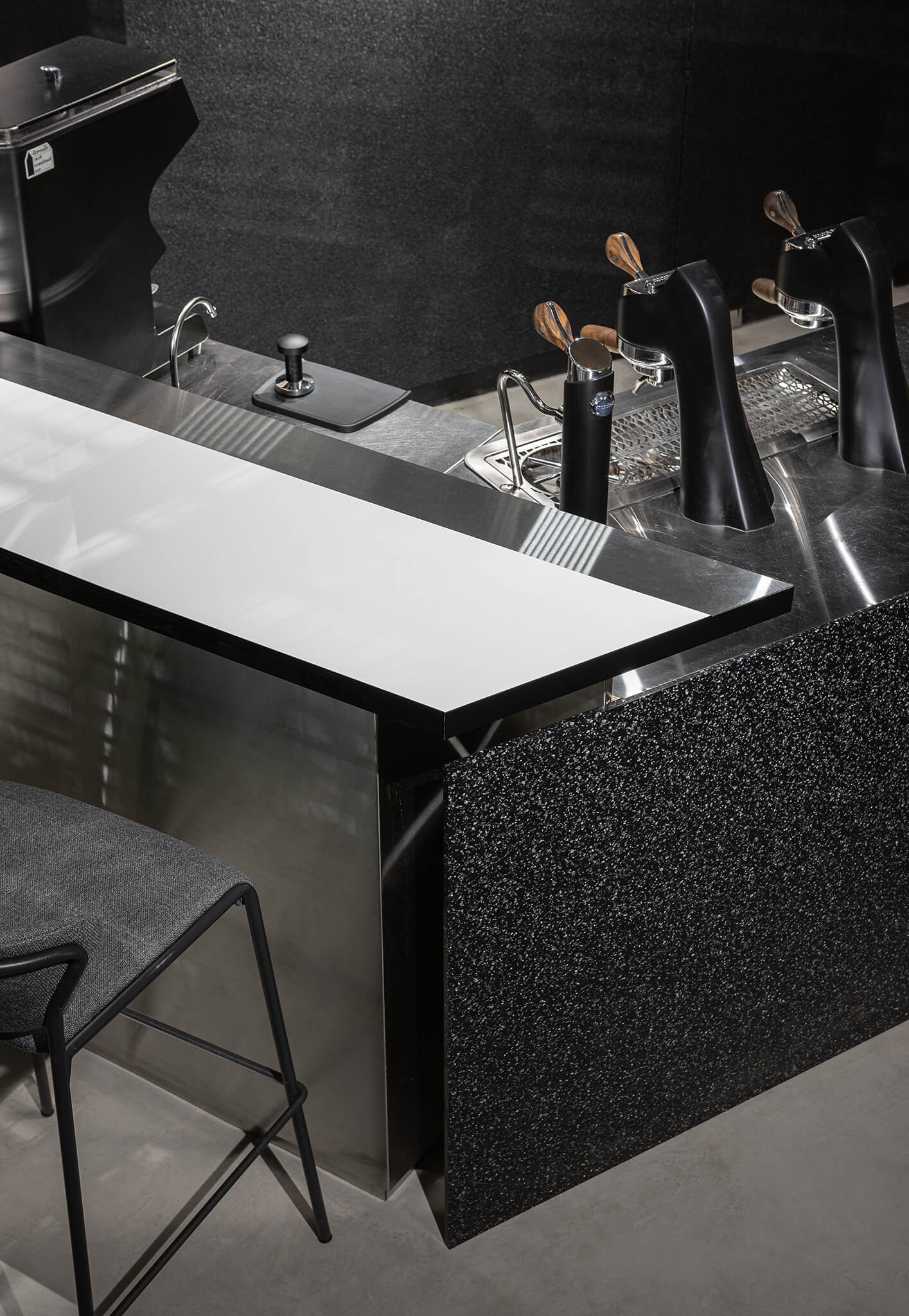 CHERNYI by Ponomarenko Bureau - Architizer