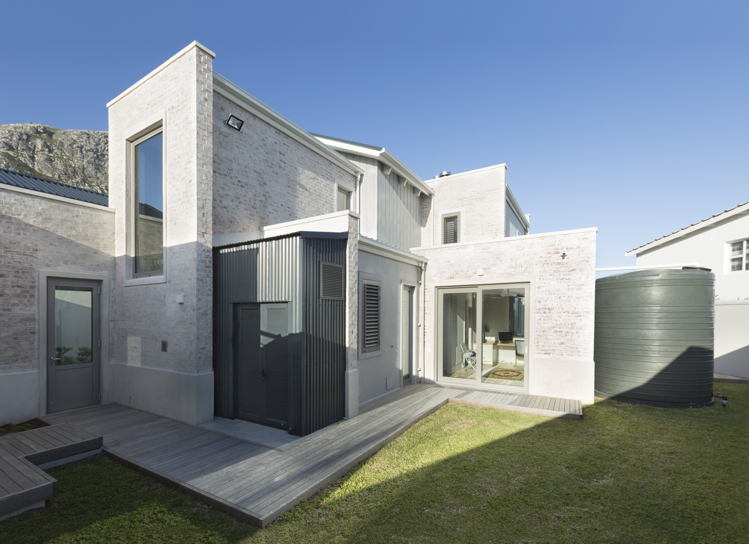 Idea 3165439: Bettys Bay House by Wynand Wilsenach Architects in Betty ...