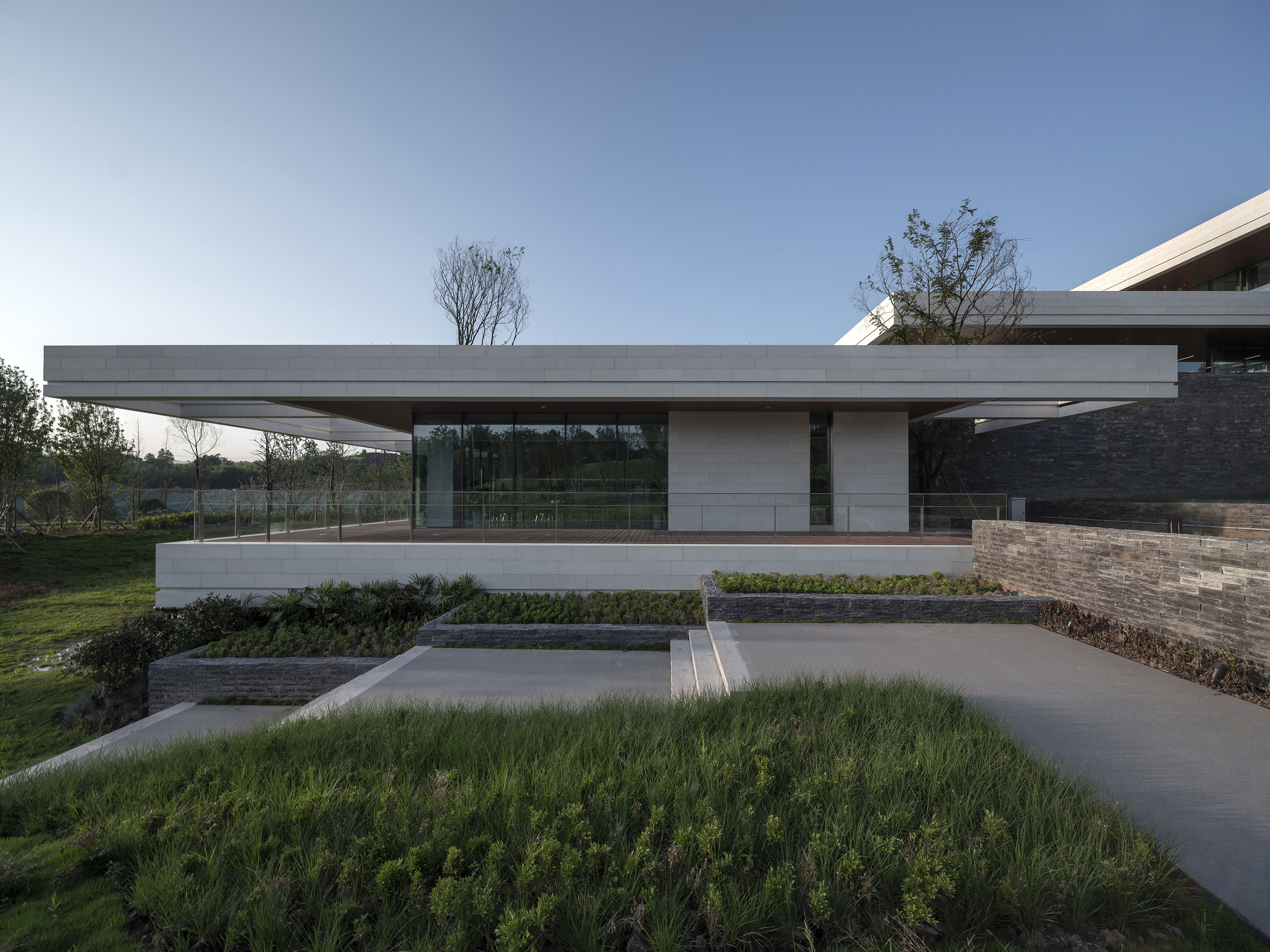 Chongqing Liangjiang New District Comprehensive Command Center by ...