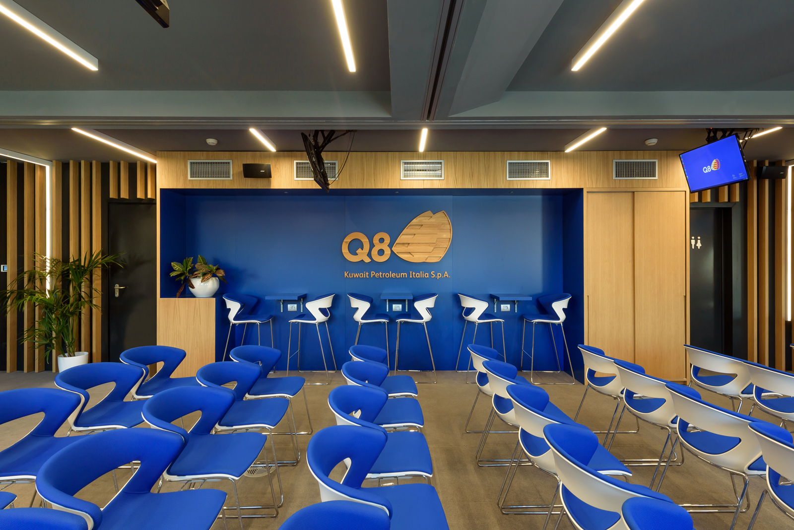 Kuwait Petroleum S.p.a - Meeting and Conference Rooms by formT ...