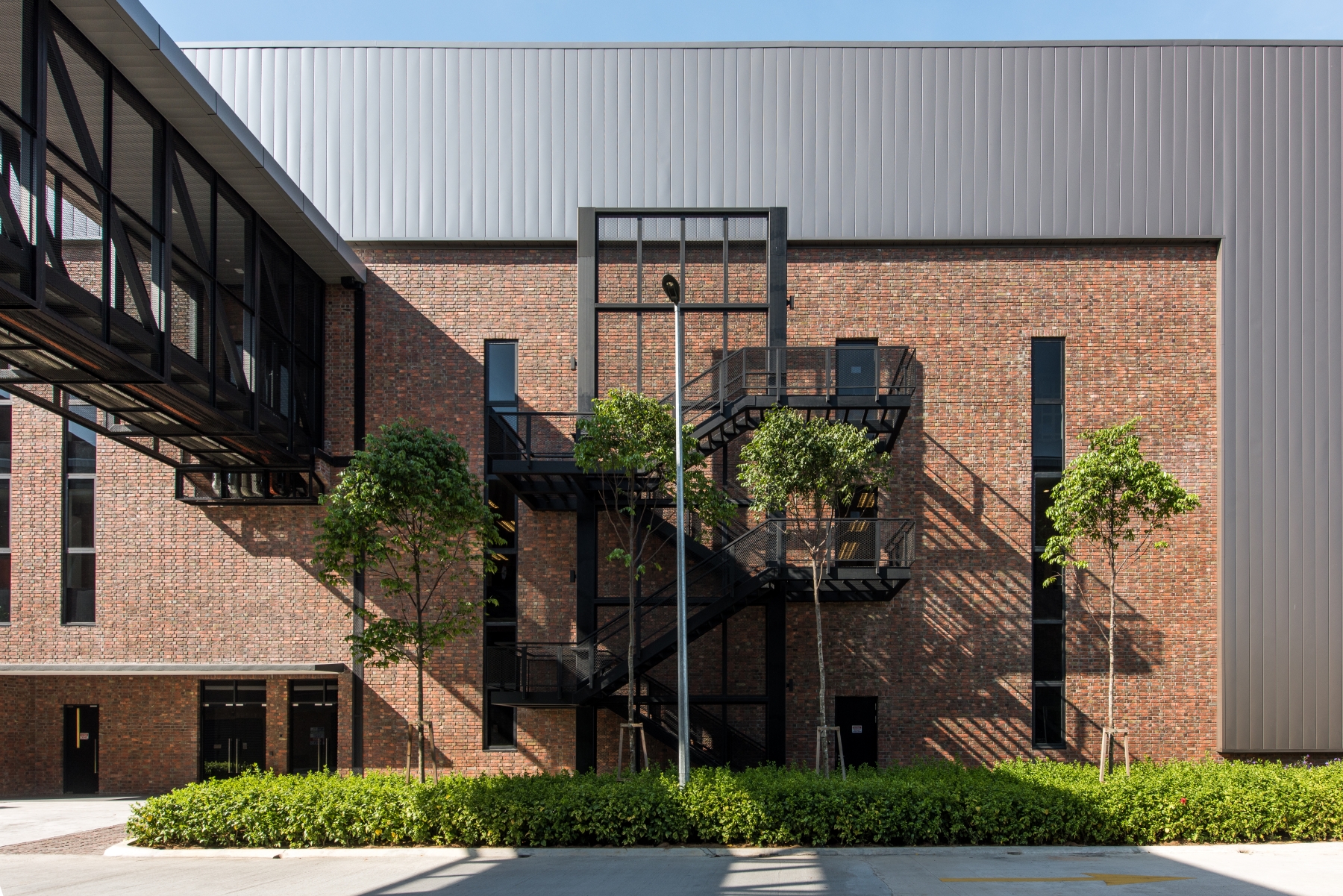 BDA HQ & Warehouse by NWKA Architects - Architizer