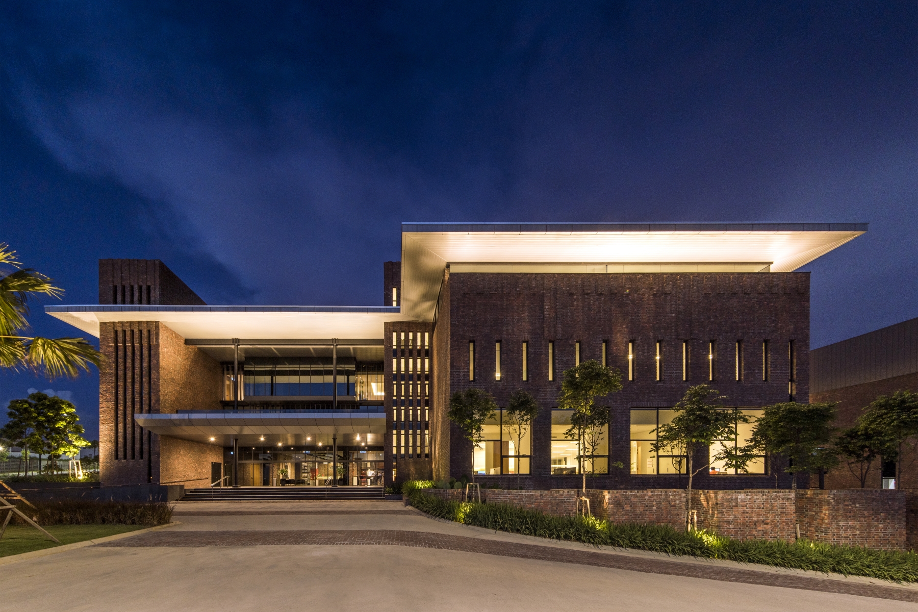 BDA HQ & Warehouse by NWKA Architects - Architizer