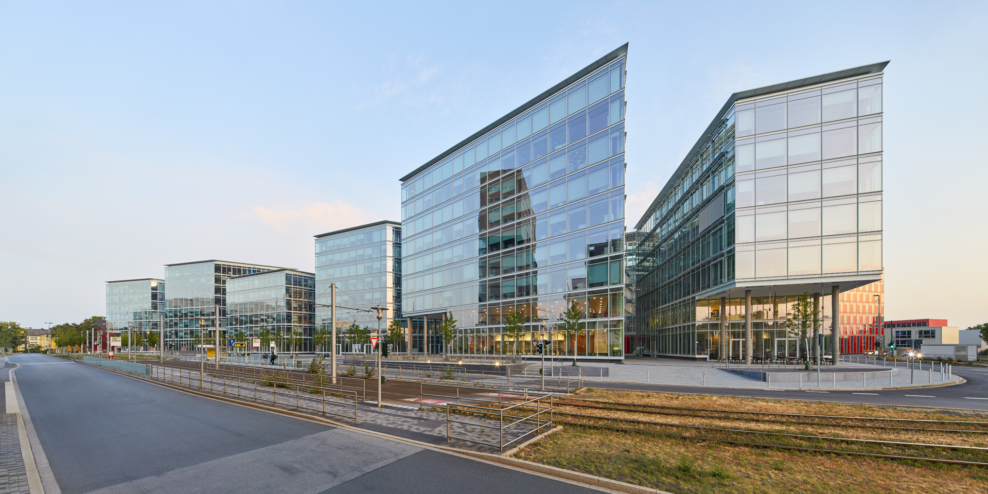 The Float Building, Düsseldorf by Philip Kistner Fotografie - Architizer