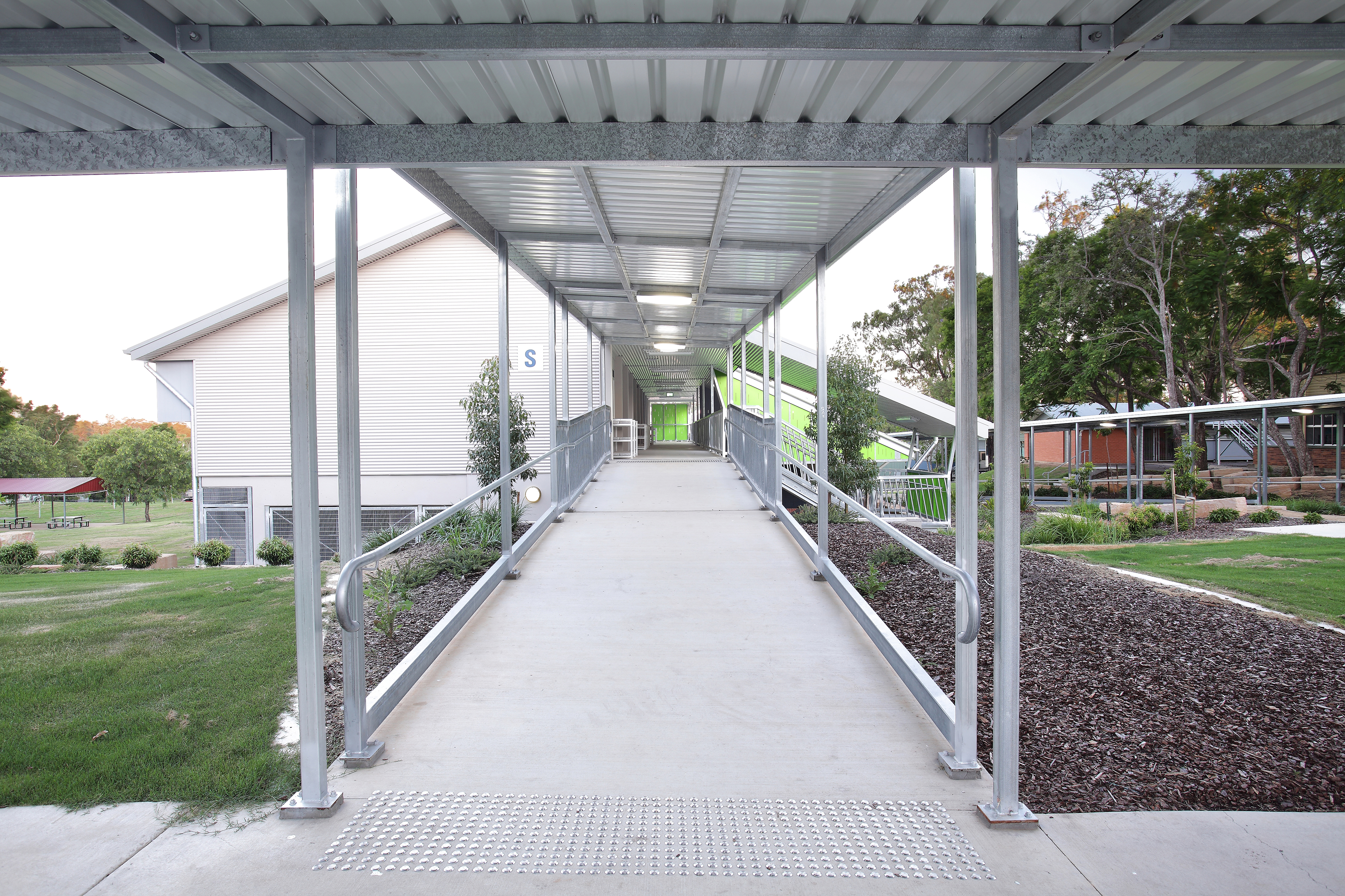 LD SHS Year 7 Block by Elia Architecture - Architizer