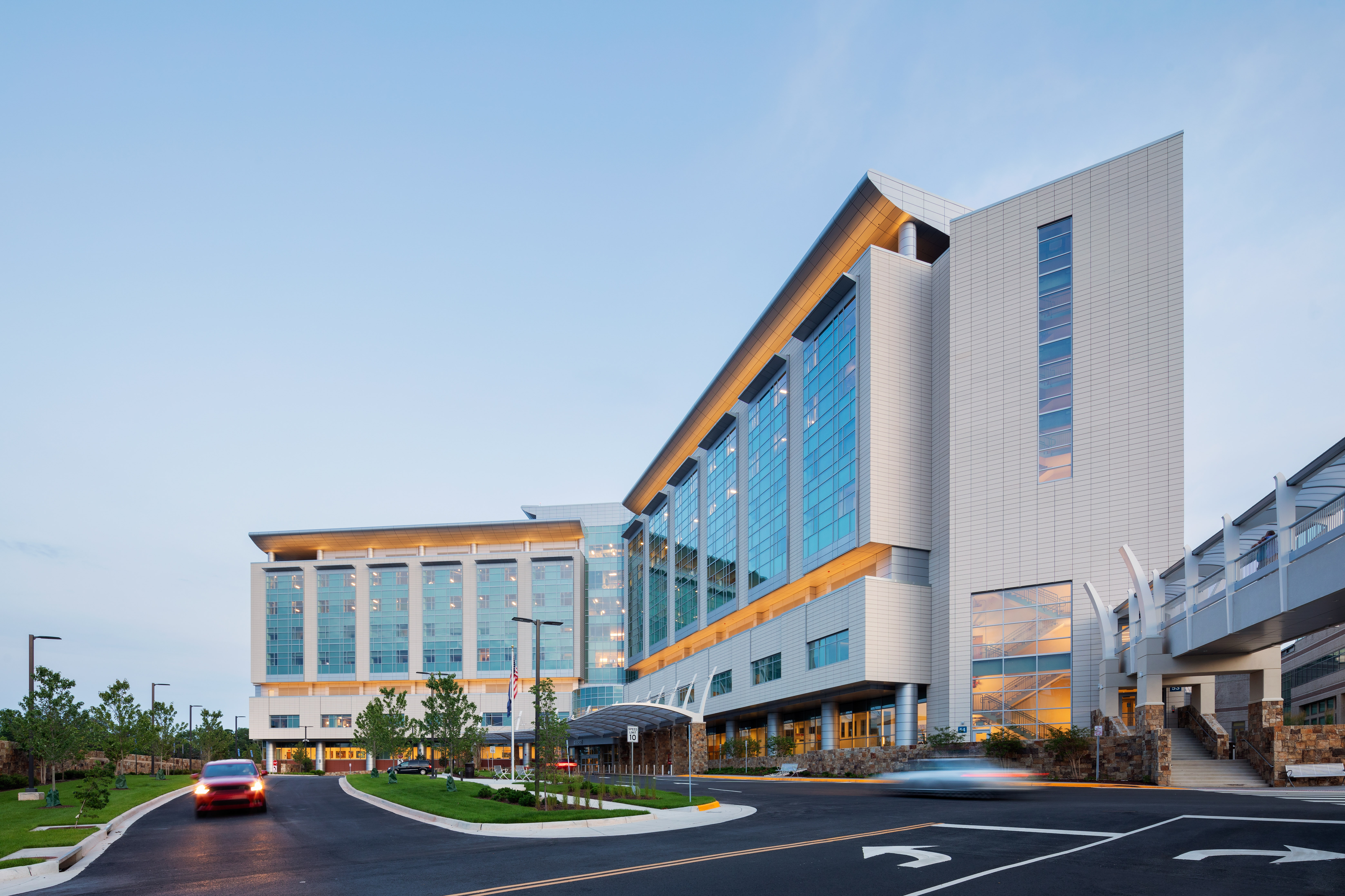 Inova Loudoun Hospital North Patient Tower by HDR - Architizer