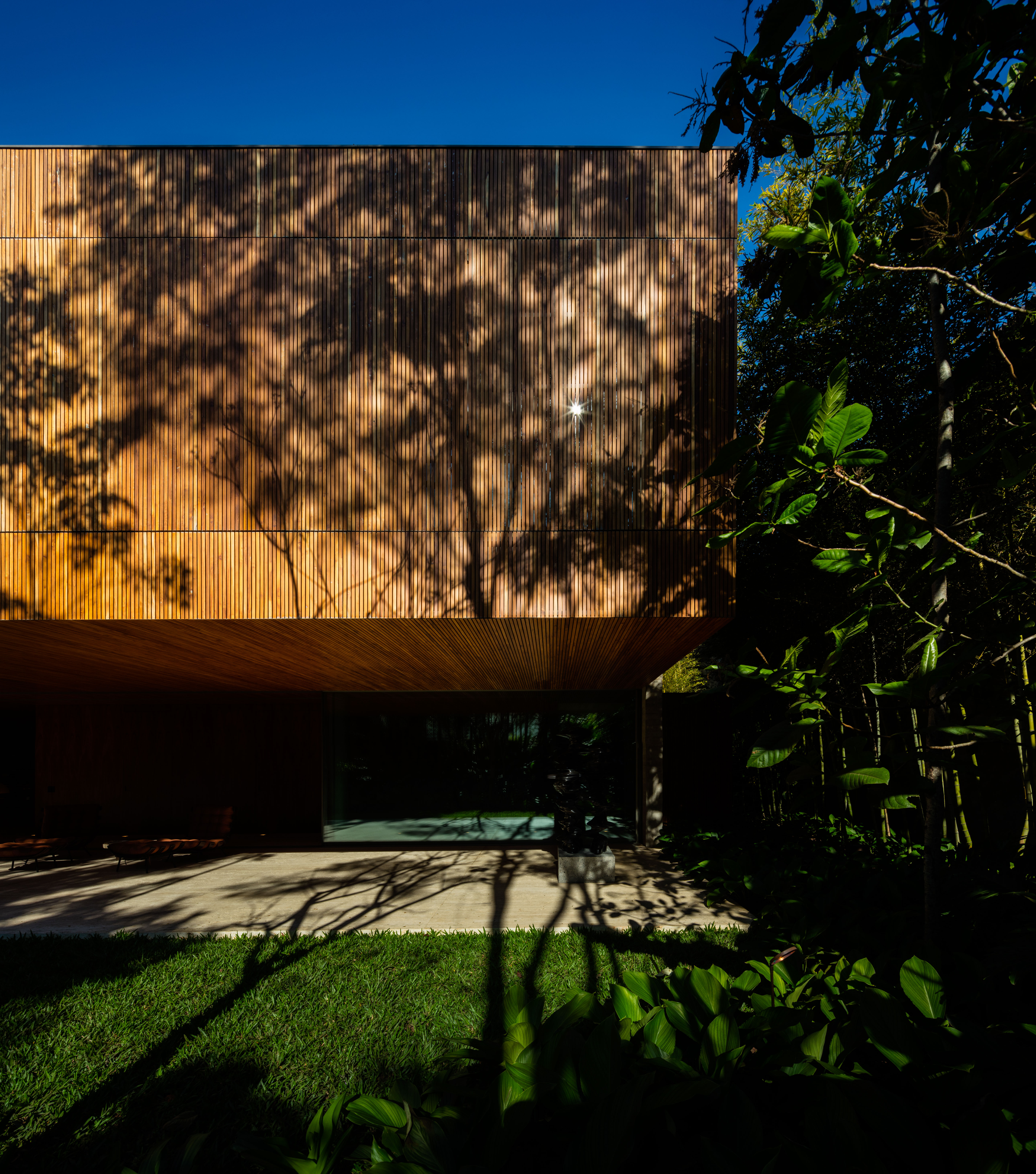 Ramp house by Studio MK27 - Architizer