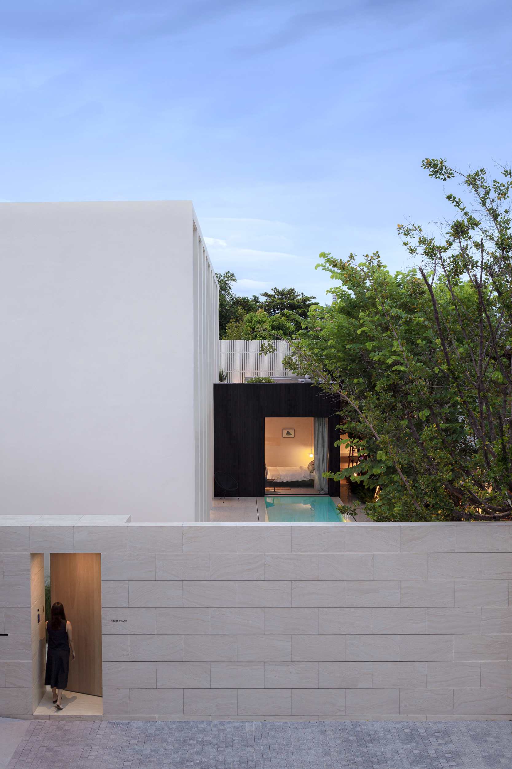 Pillar house by Anonym - Architizer