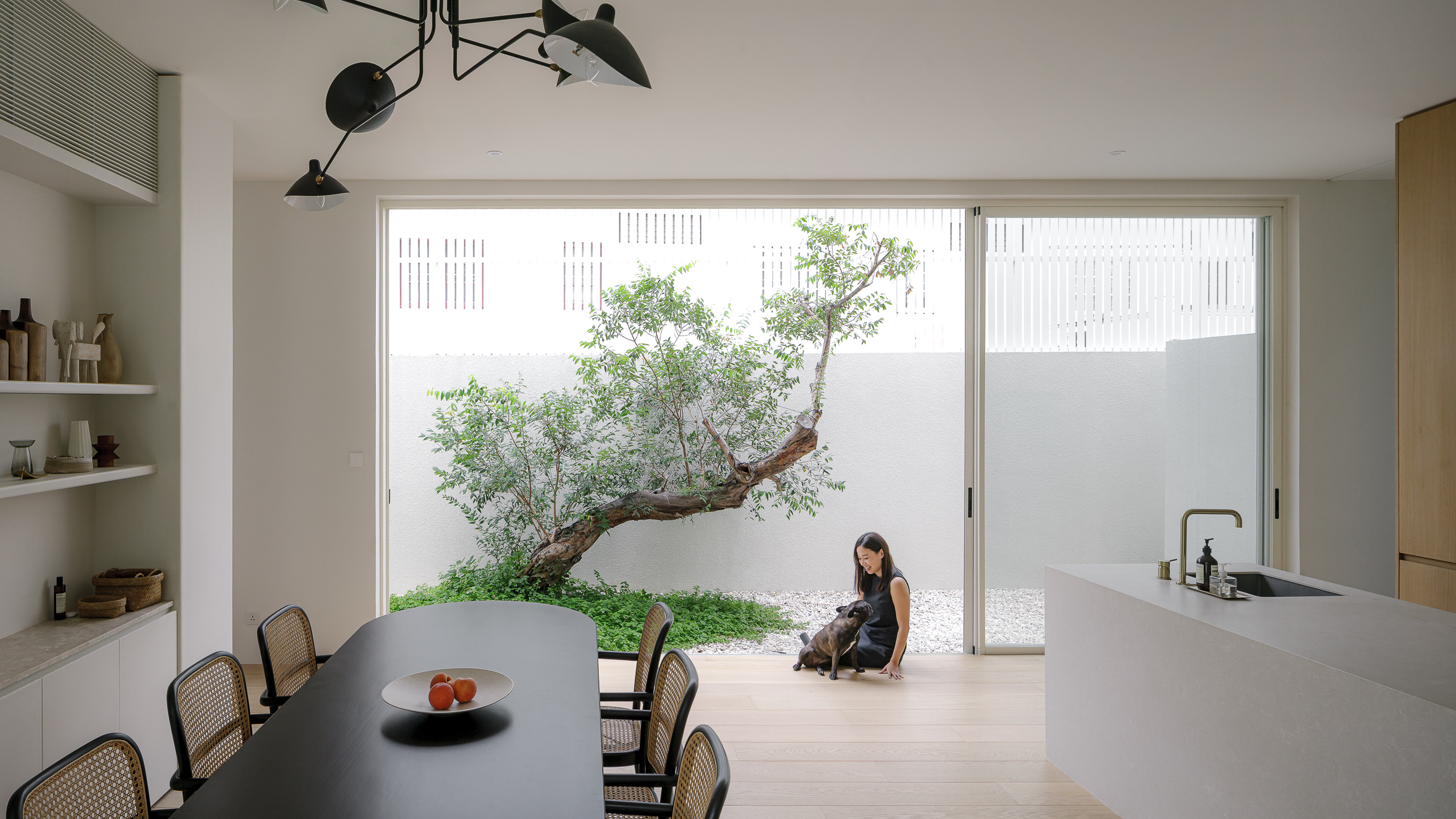 Pillar house by Anonym - Architizer