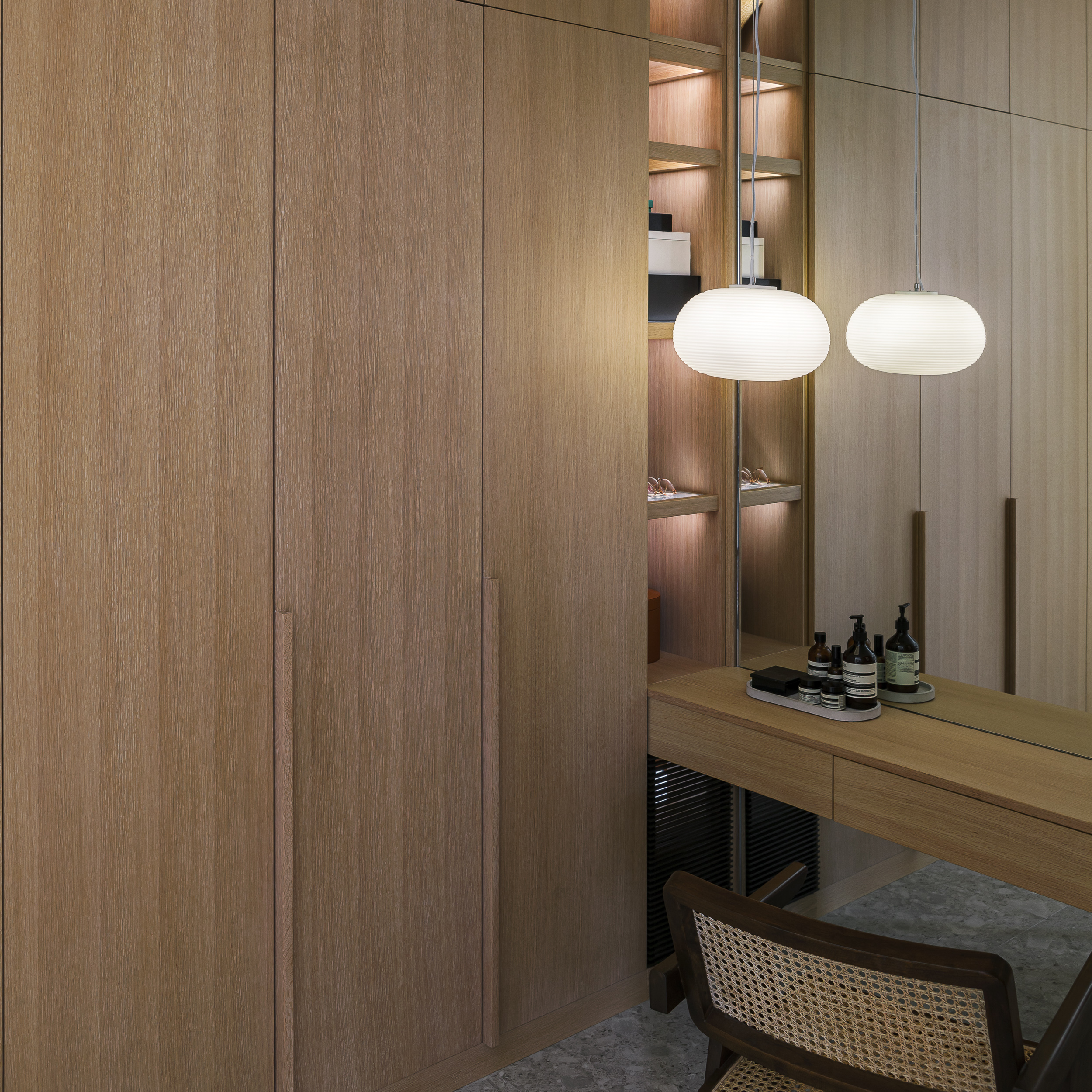 Pillar house by Anonym - Architizer