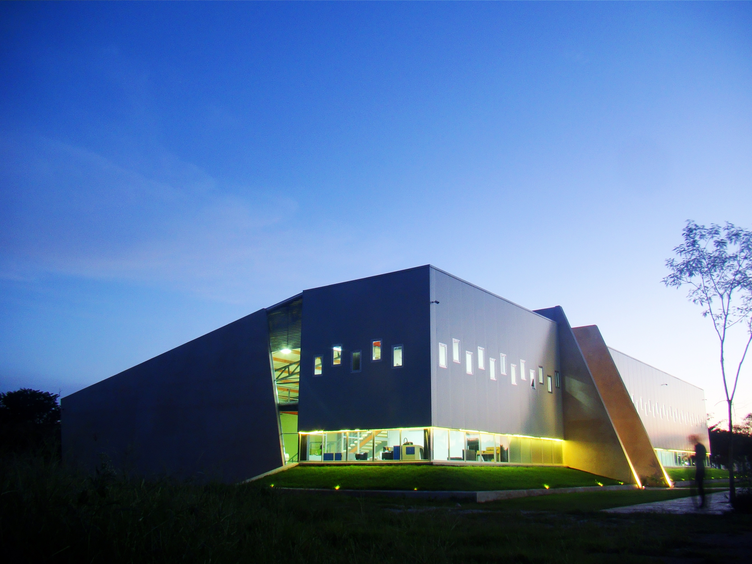 Viewpoint plaza park by Studio 360 - Architizer