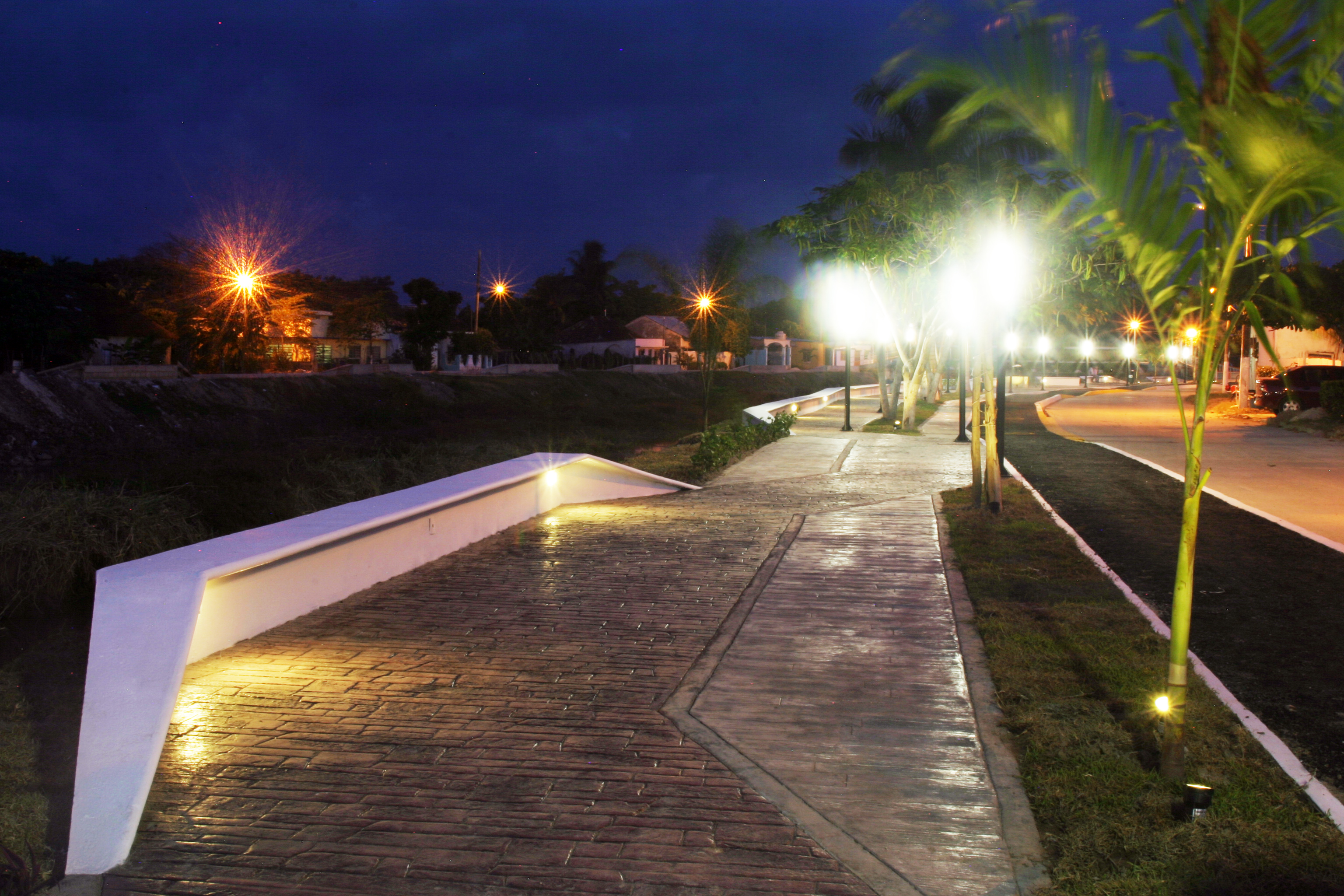 Viewpoint plaza park by Studio 360 - Architizer