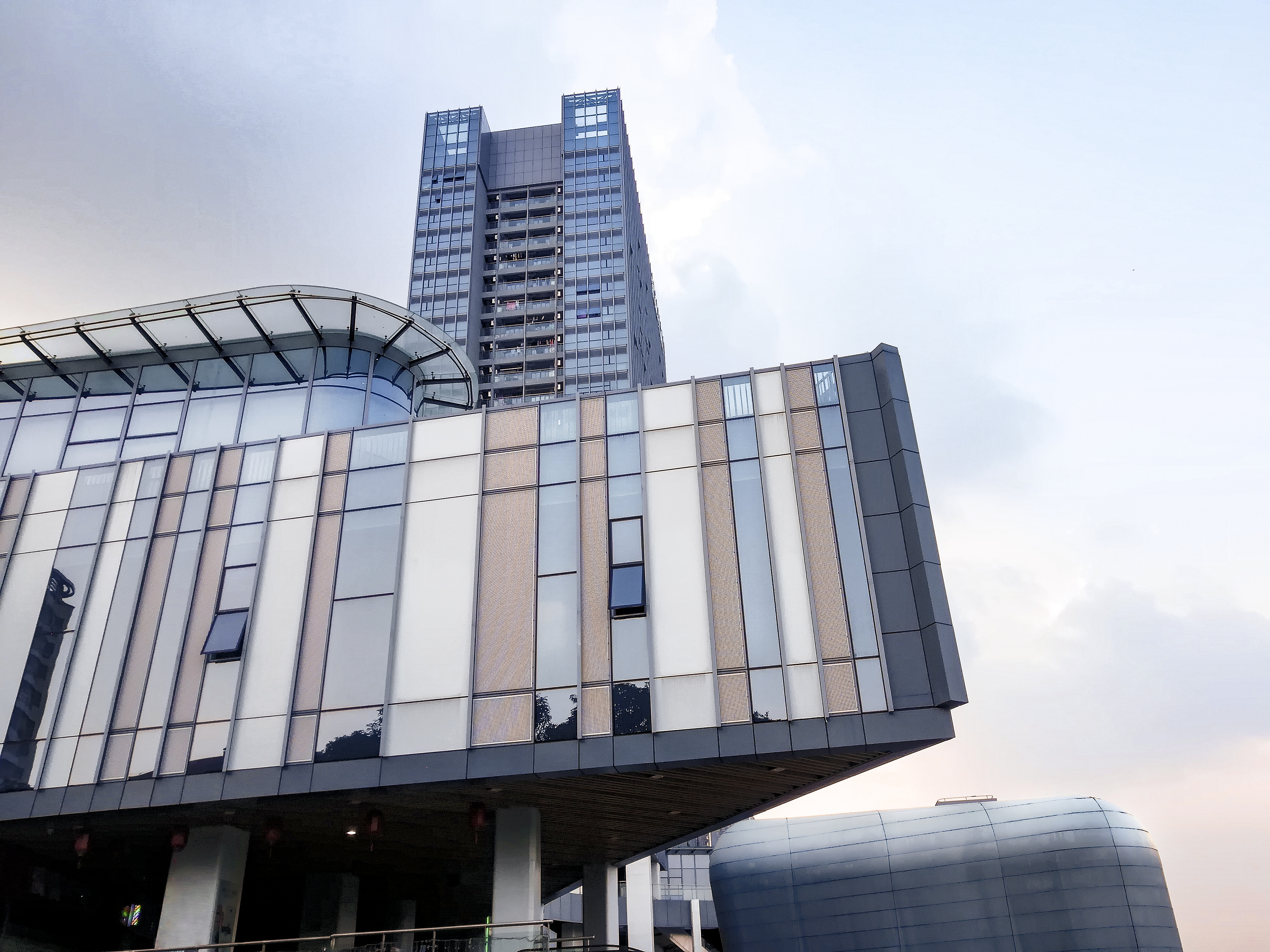 Shenzhen Airport Data Center and Operation & Control Building by ...