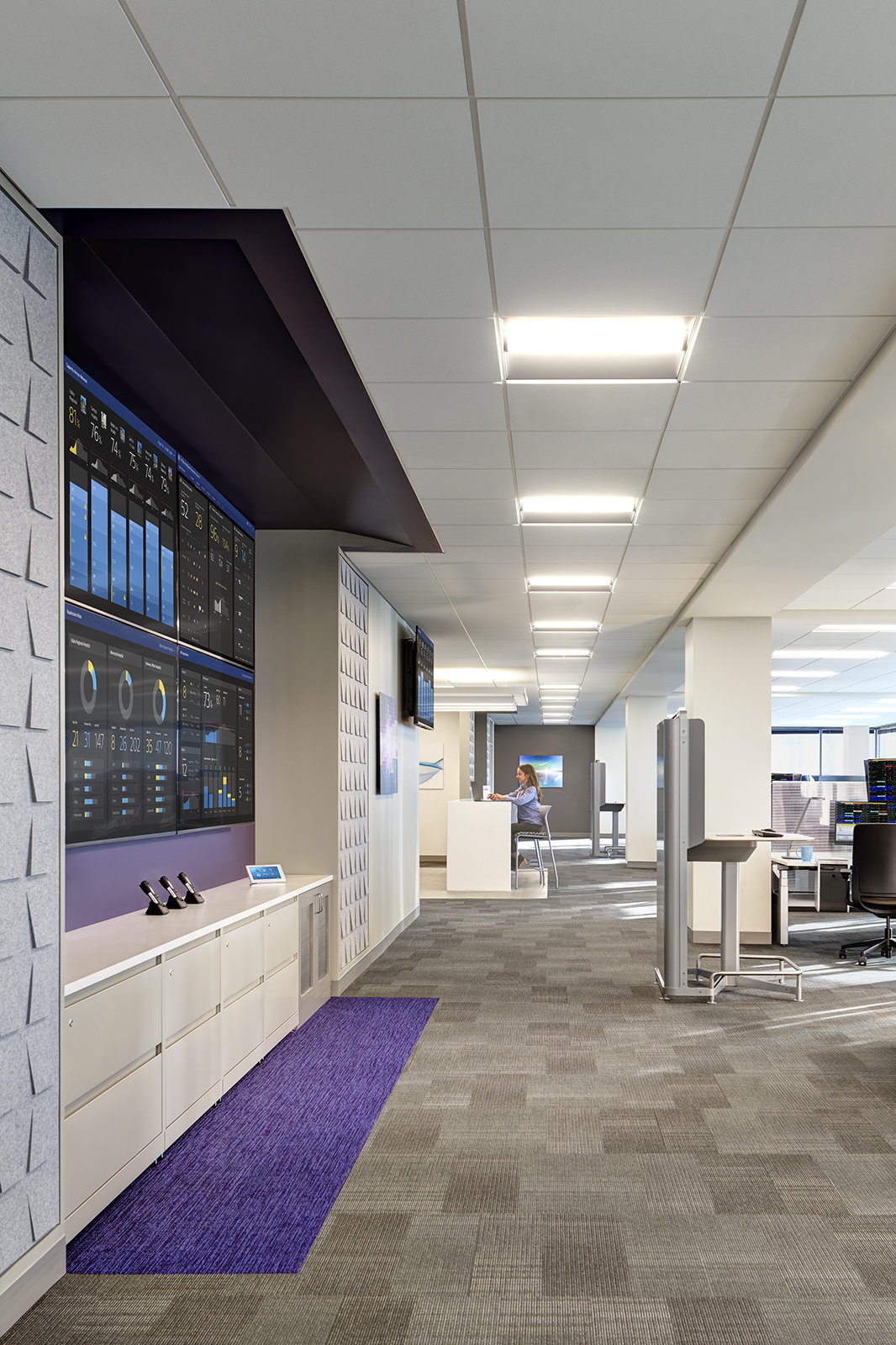 Advocate Aurora Health's Central Telemetry Center by Matthei & Colin ...