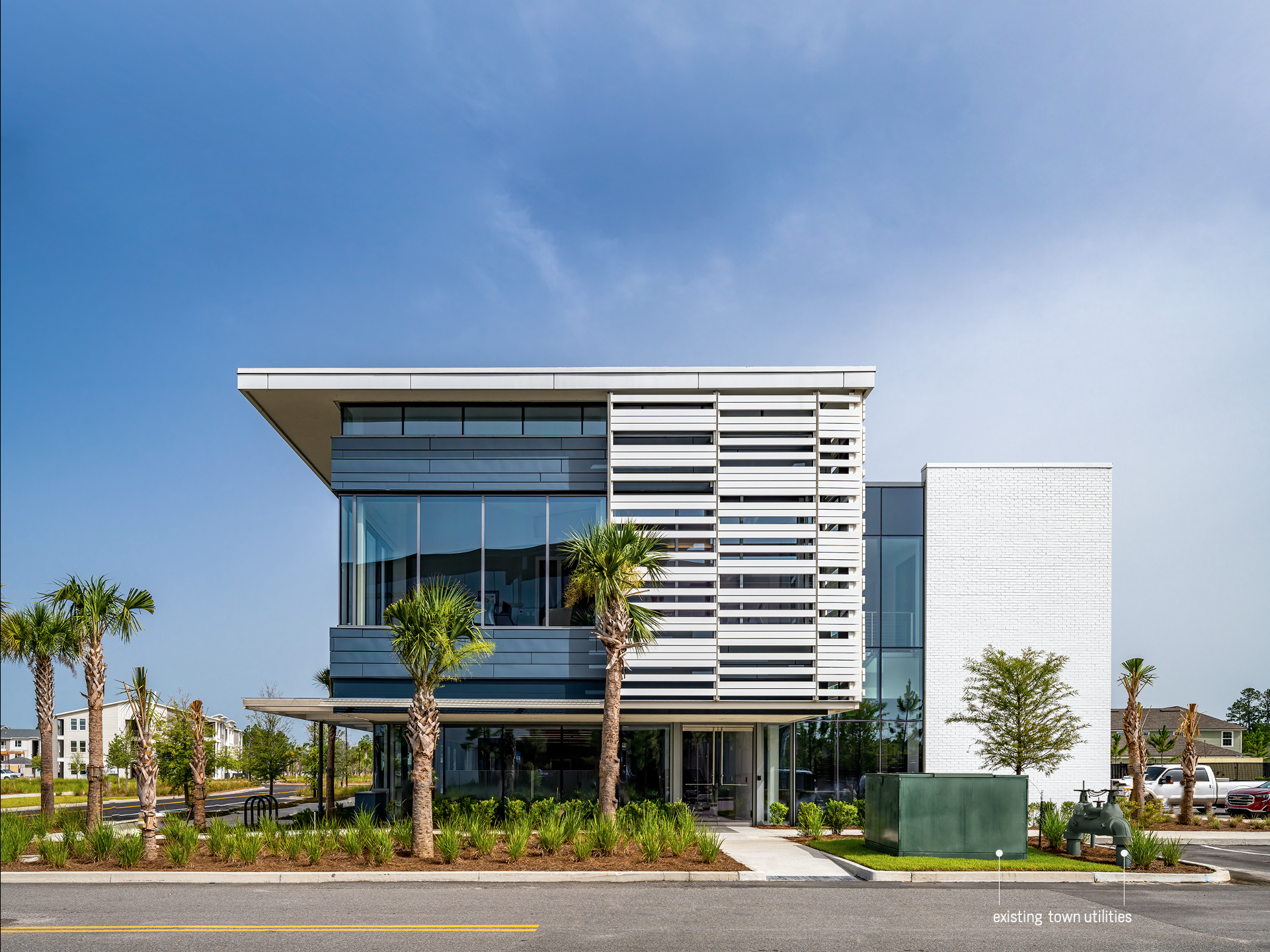Florida Public Utilities Headquarters by Polk Stanley Wilcox Architects ...