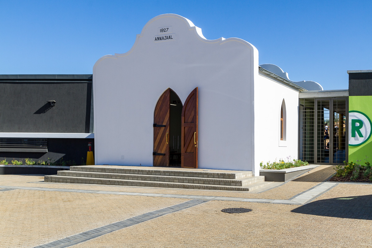 Botha's Halte Primary School by Meyer & Associates Architects, Urban ...