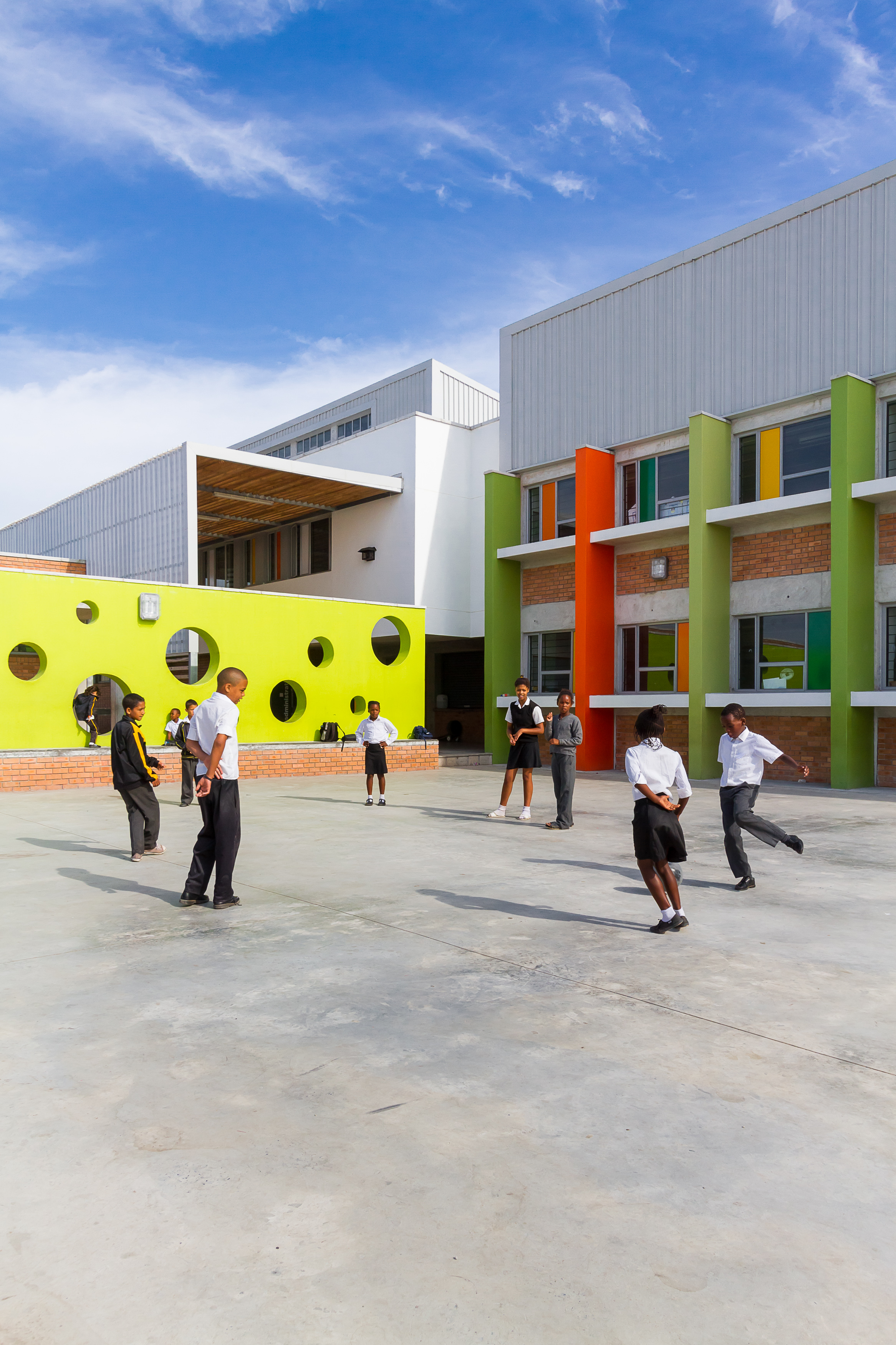 Heideveld Primary School by Meyer & Associates Architects, Urban ...