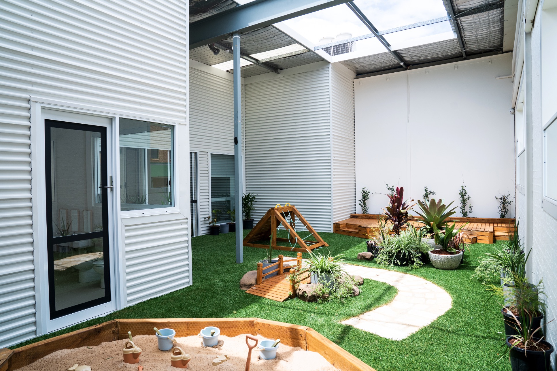 Kynd learning studio by arcstudios architecture - Architizer