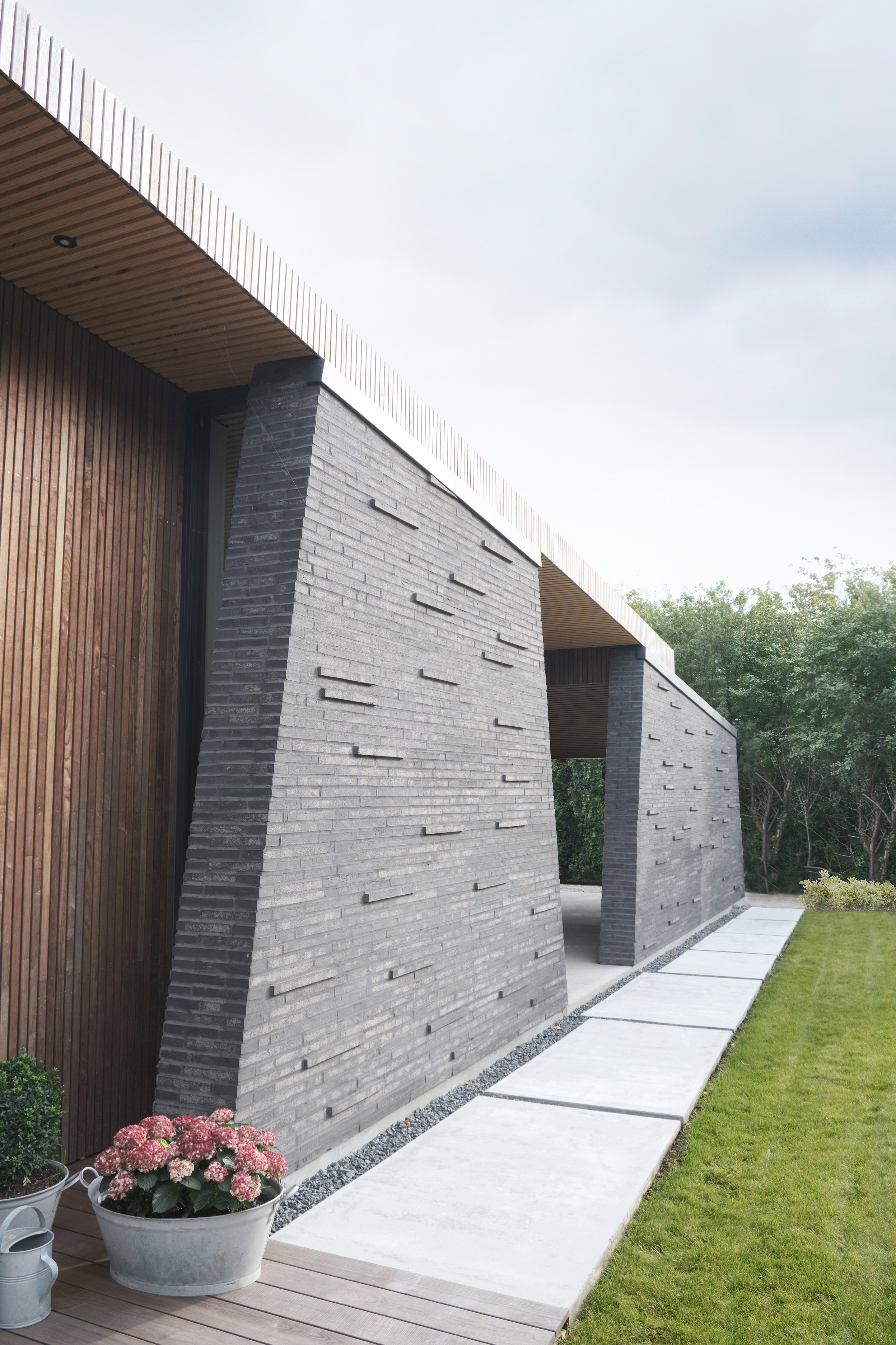 Boomerang House by AJG Architects - Architizer