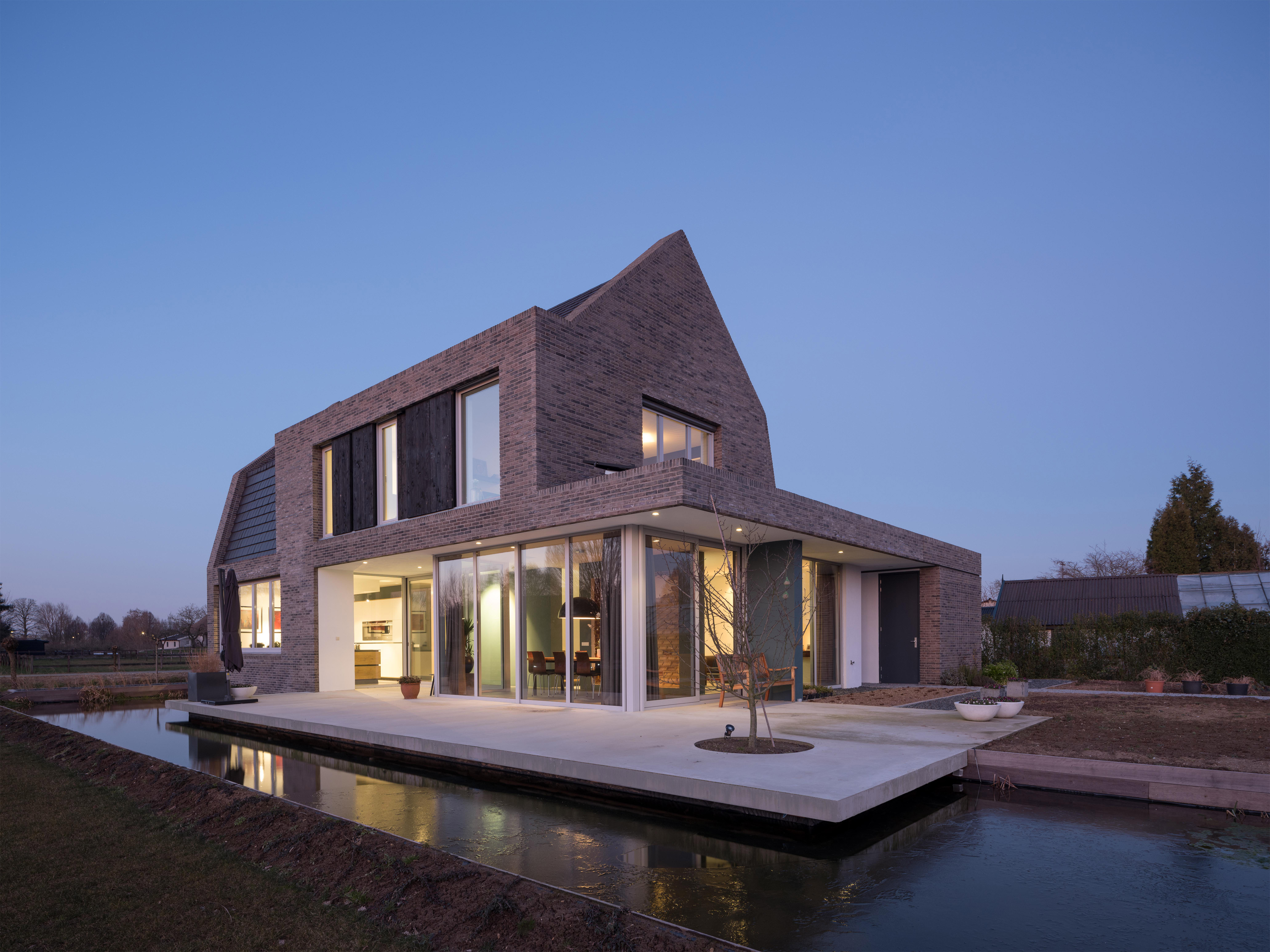 Idea 3242278: An ode to brick by Personal Architecture in Netherlands ...