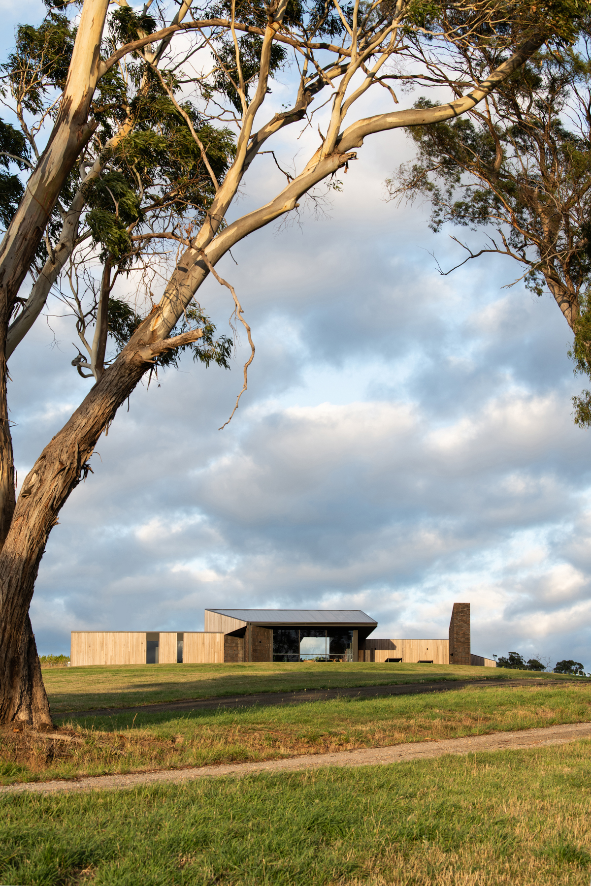 Stoney Rise Cellar Door by Cumulus Studio - Architizer