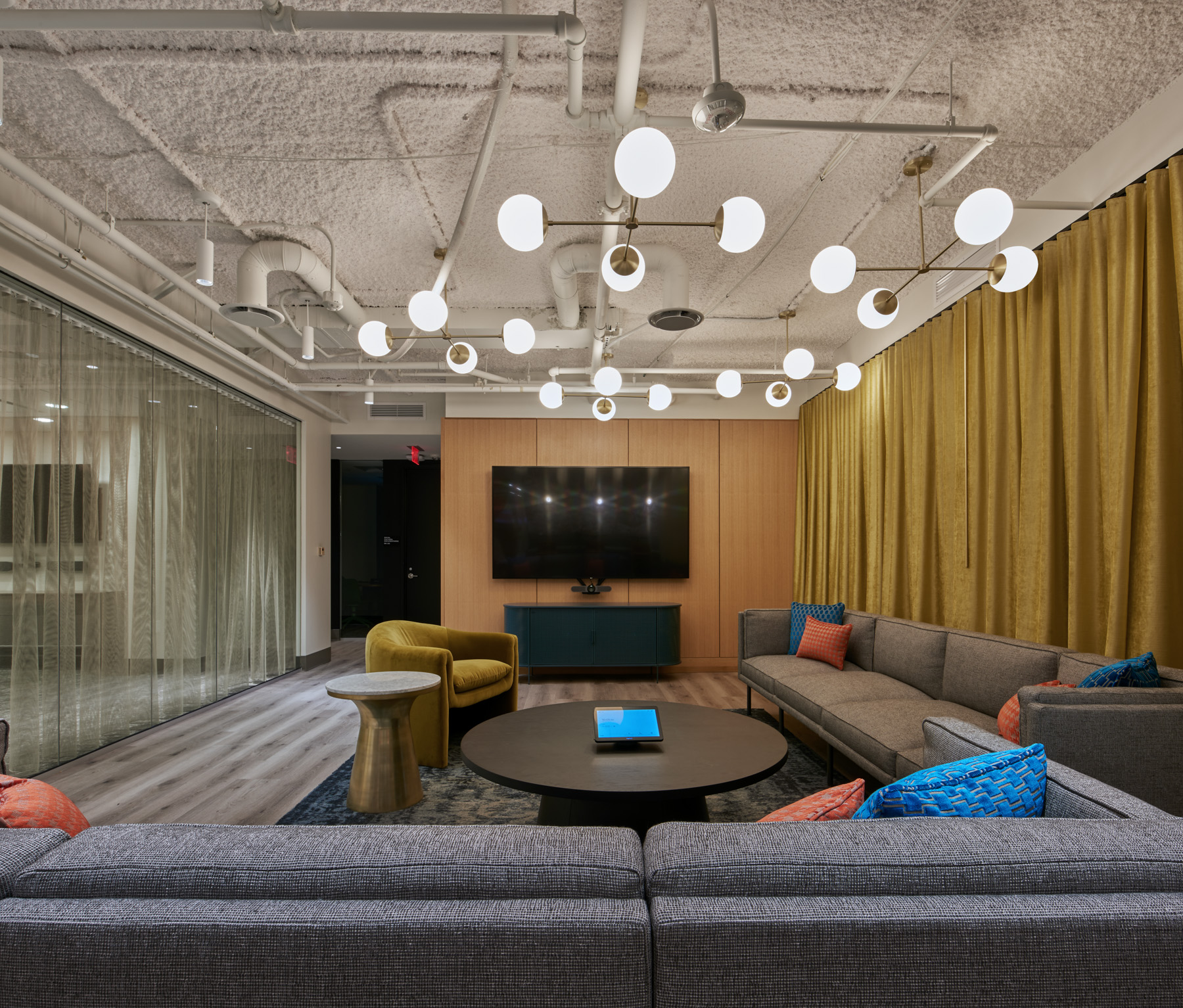Creative Workspace for Global Brand by CORE architecture + design ...