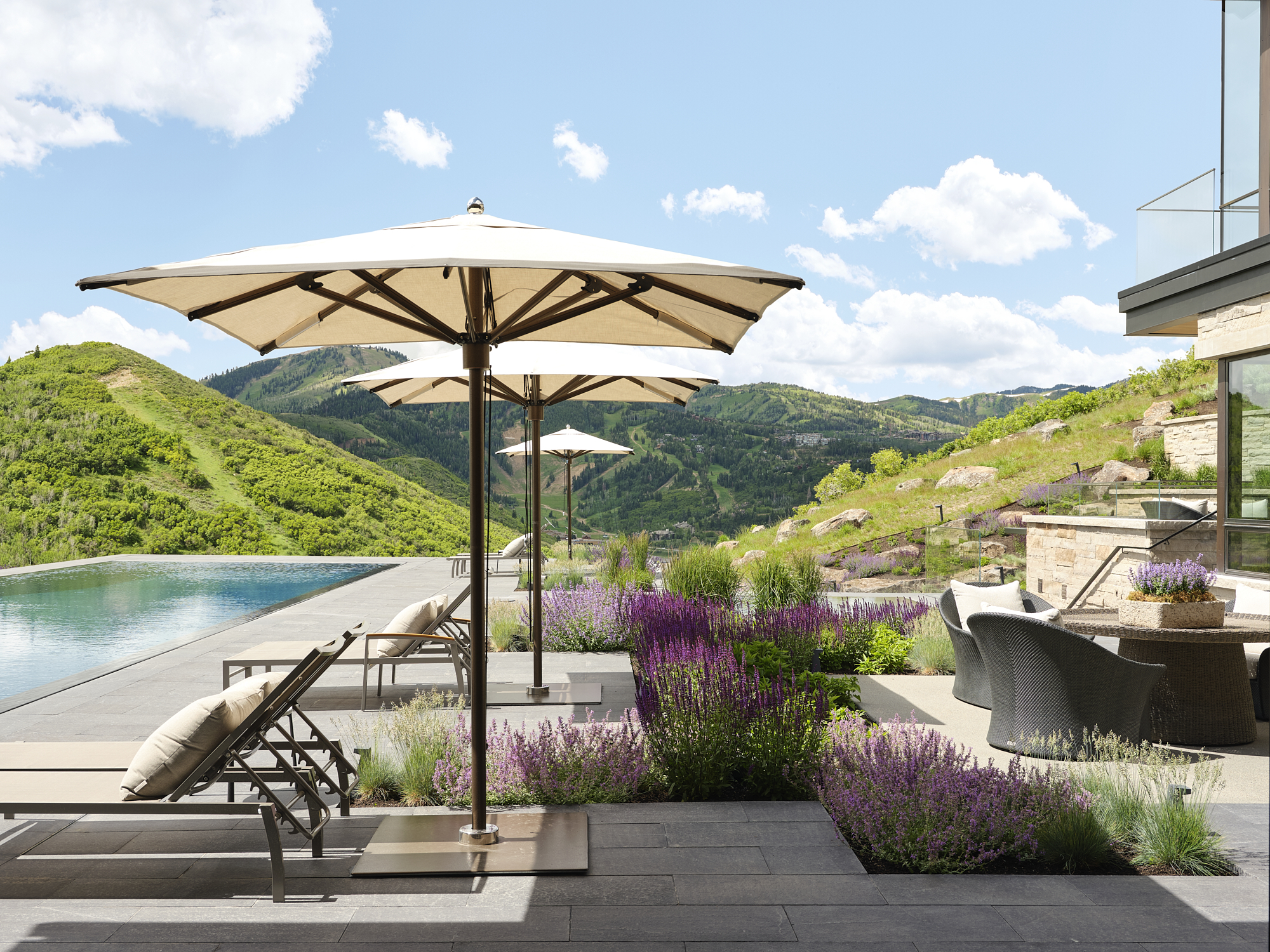 Aspen Mountain Residence by Poss Architecture + Planning and Interior ...