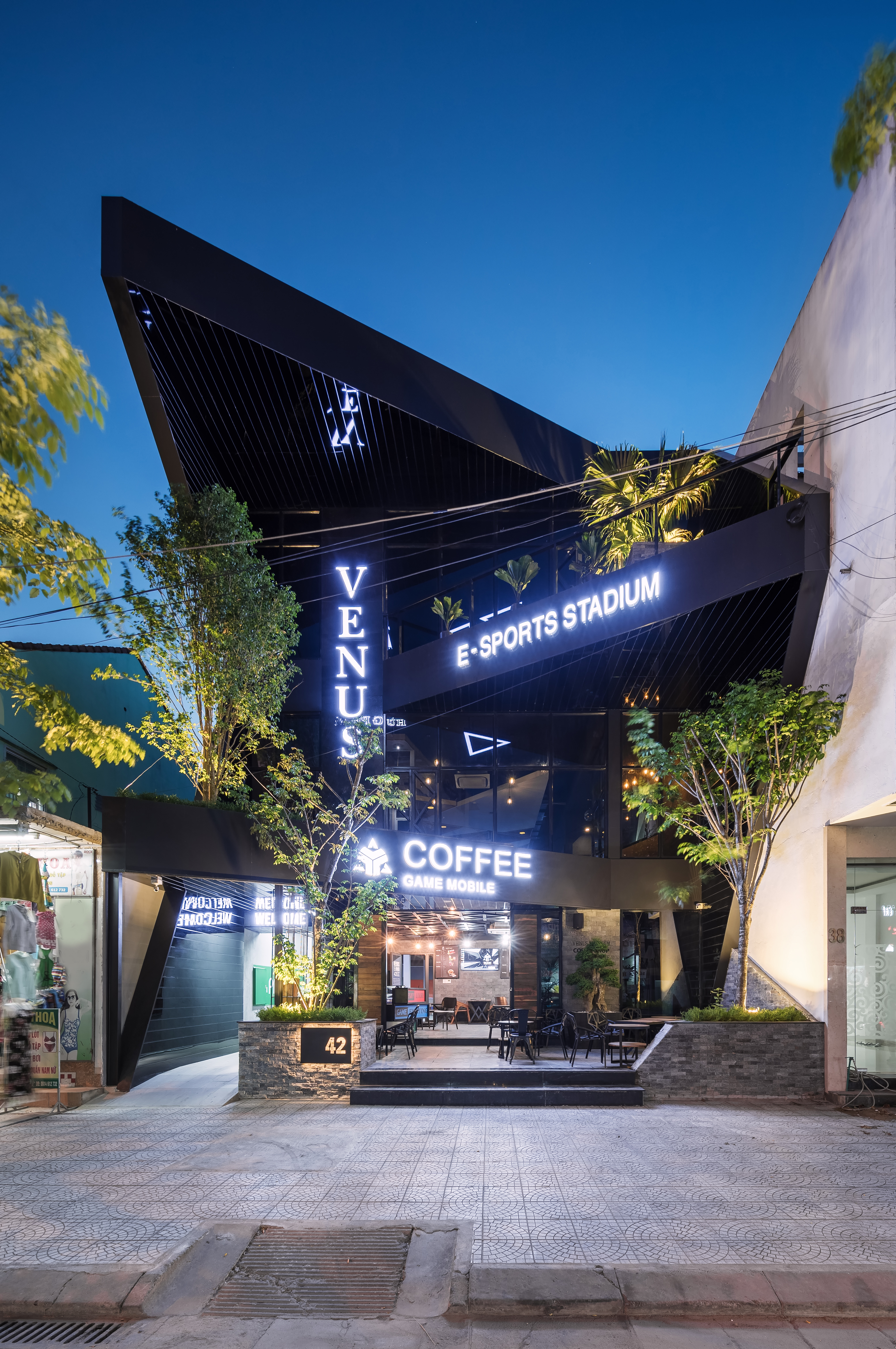 VENUS E-SPORTS STADIUM by RULA Esports Vietnam - Architizer