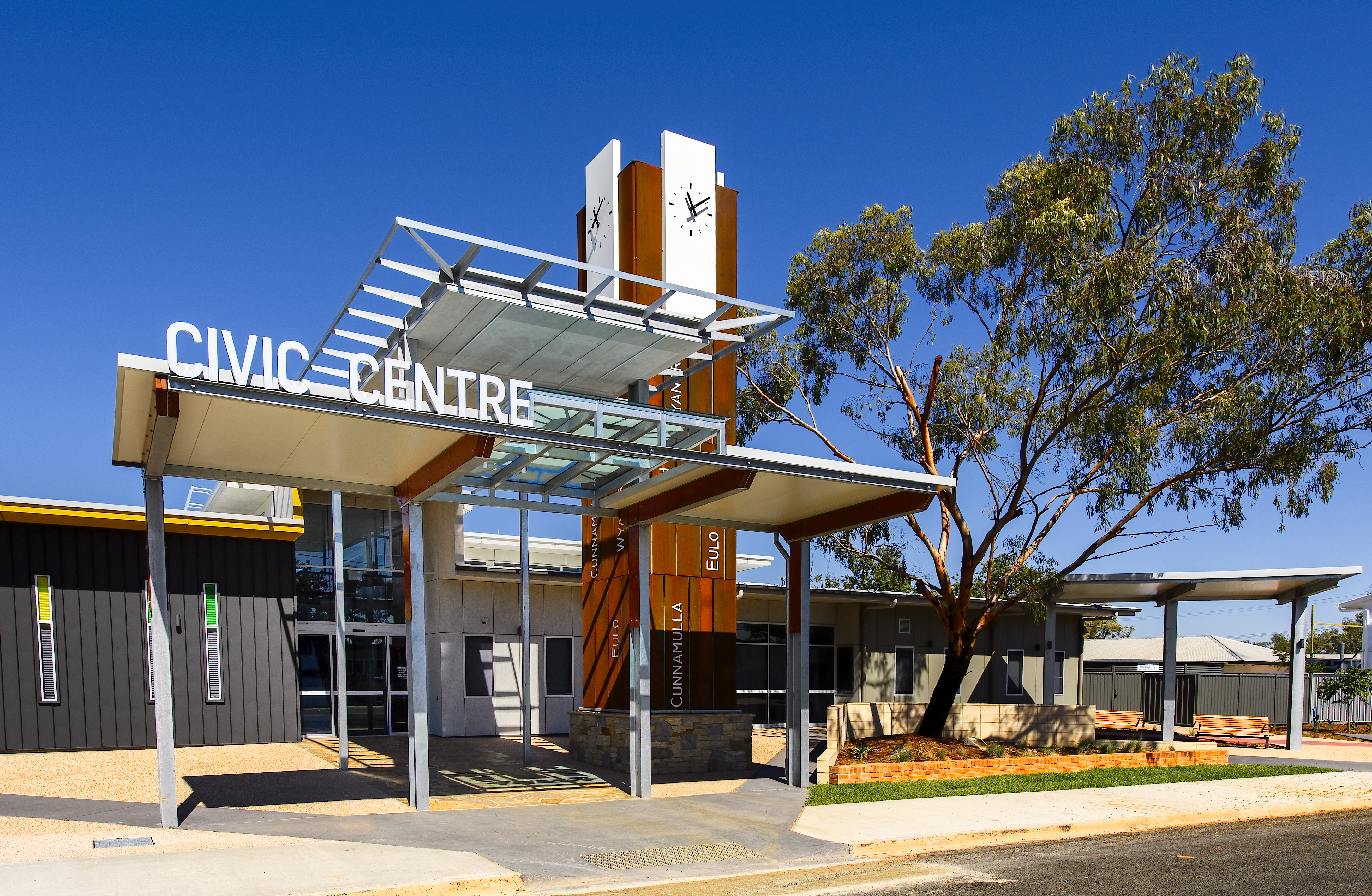 Paroo Shire Council Community & Civic Centre by Elia Architecture ...