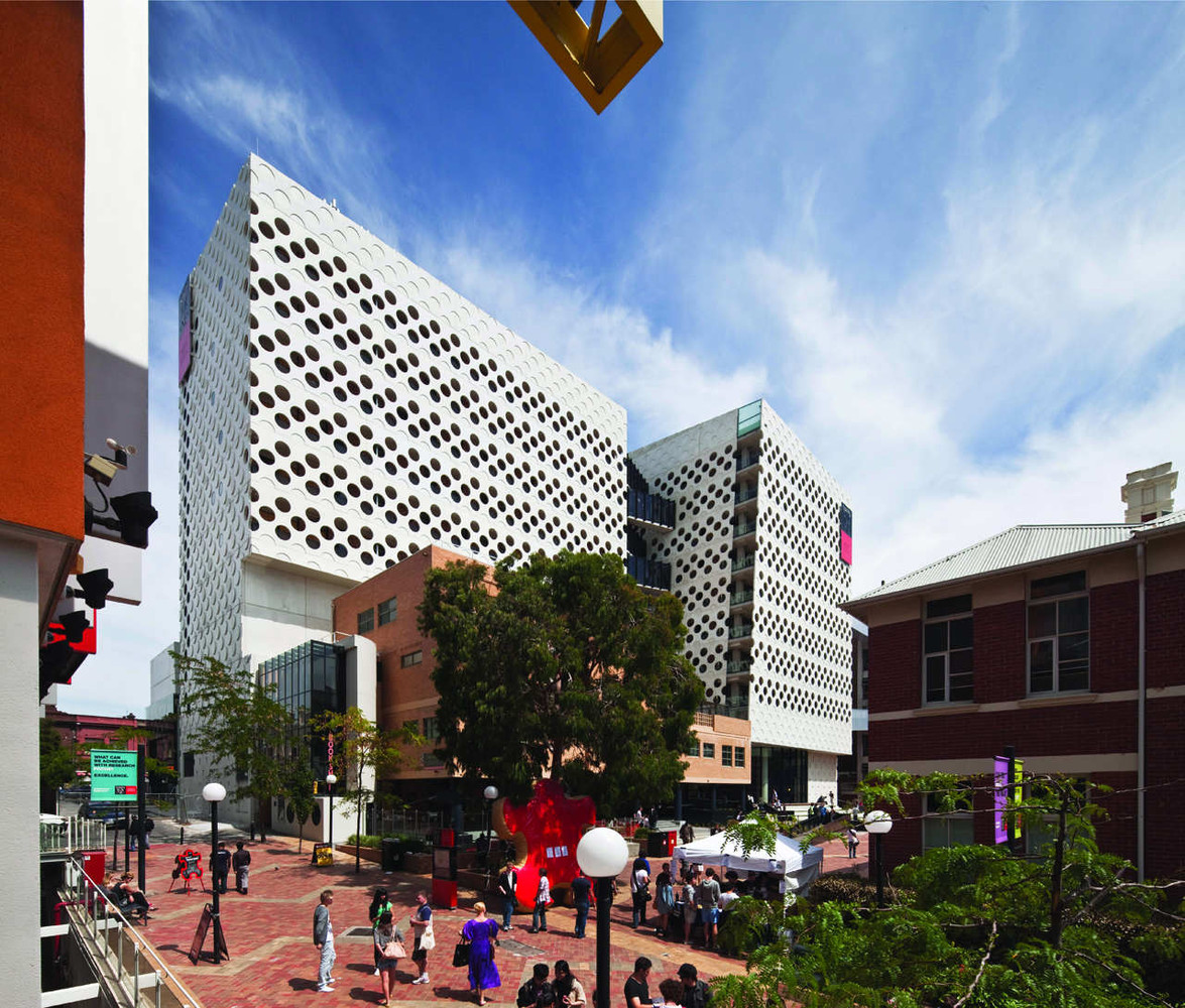 Swinburne University Advanced Technologies Centre by H2o Architects ...