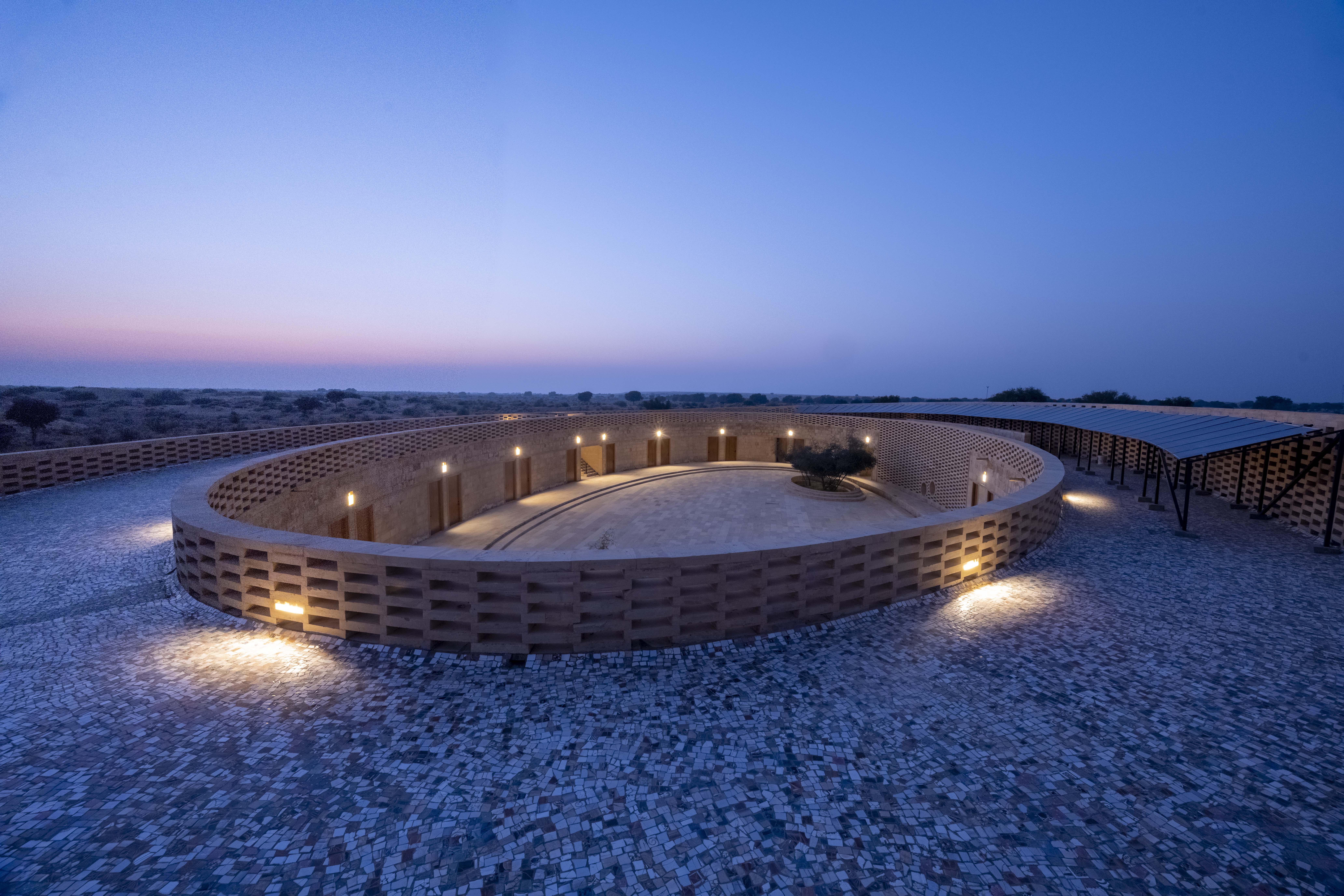 The Rajkumari Ratnavati Girl's School by Diana Kellogg Architects ...