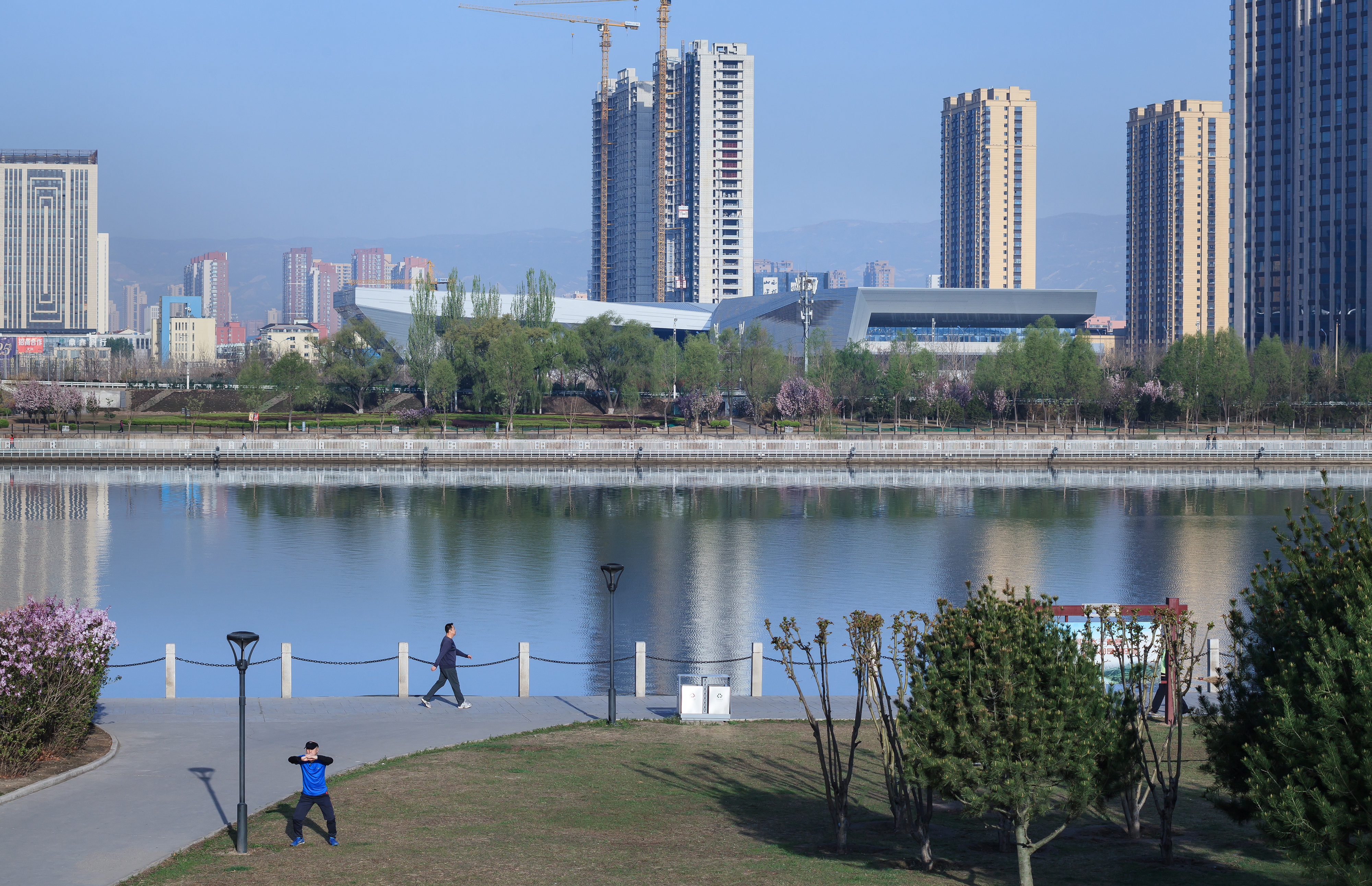 Taiyuan Binhe Sports Center Renovation by China Architecture Design ...