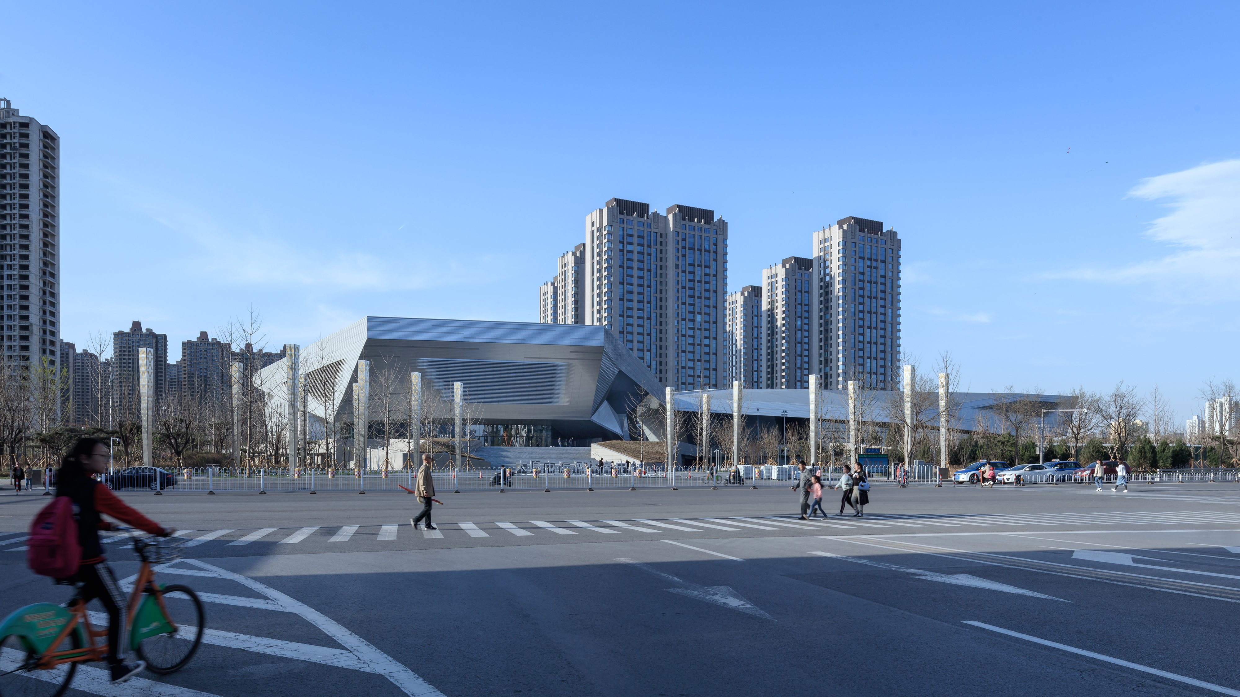 Taiyuan Binhe Sports Center Renovation by China Architecture Design ...
