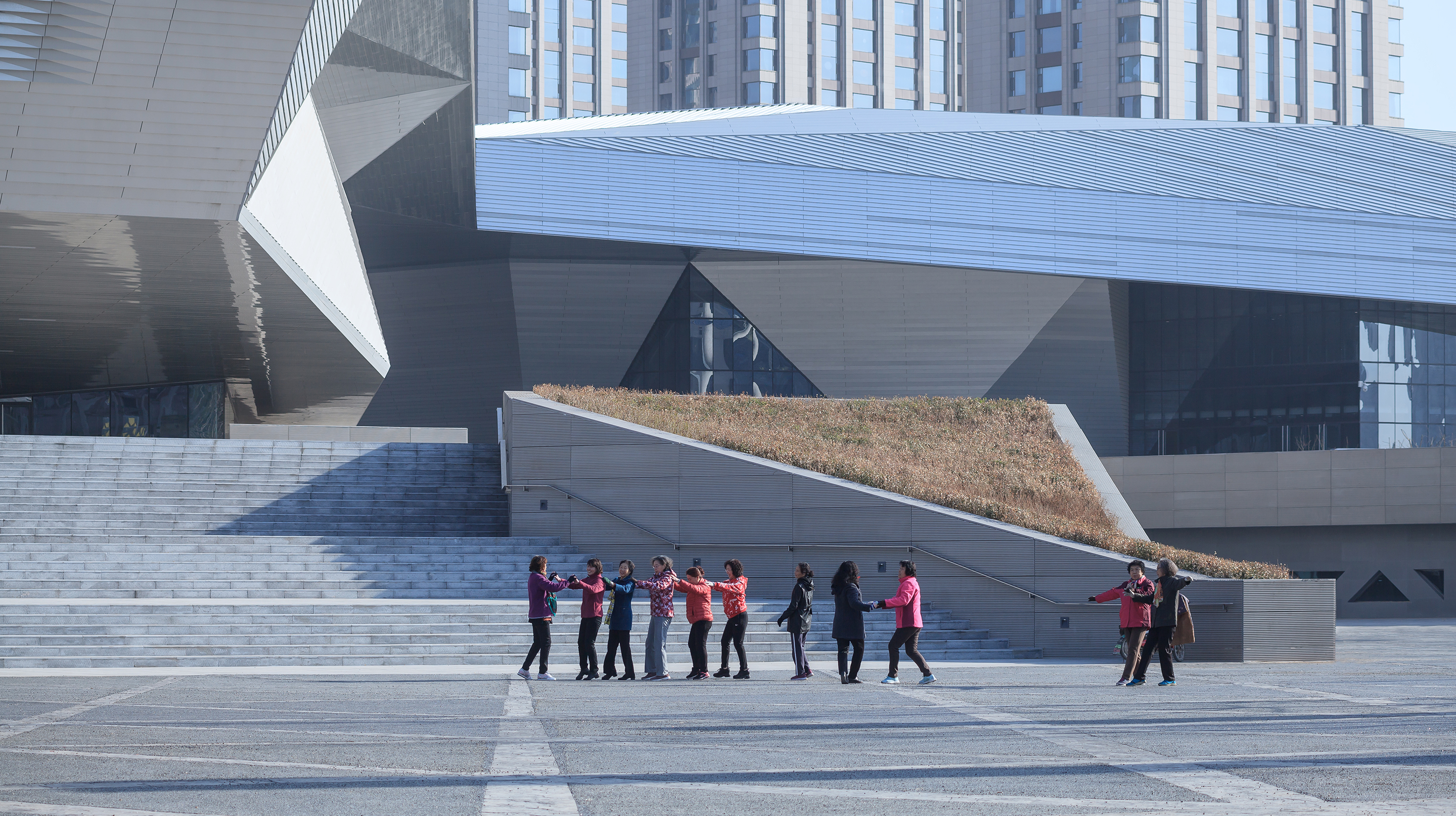 Taiyuan Binhe Sports Center Renovation by China Architecture Design ...