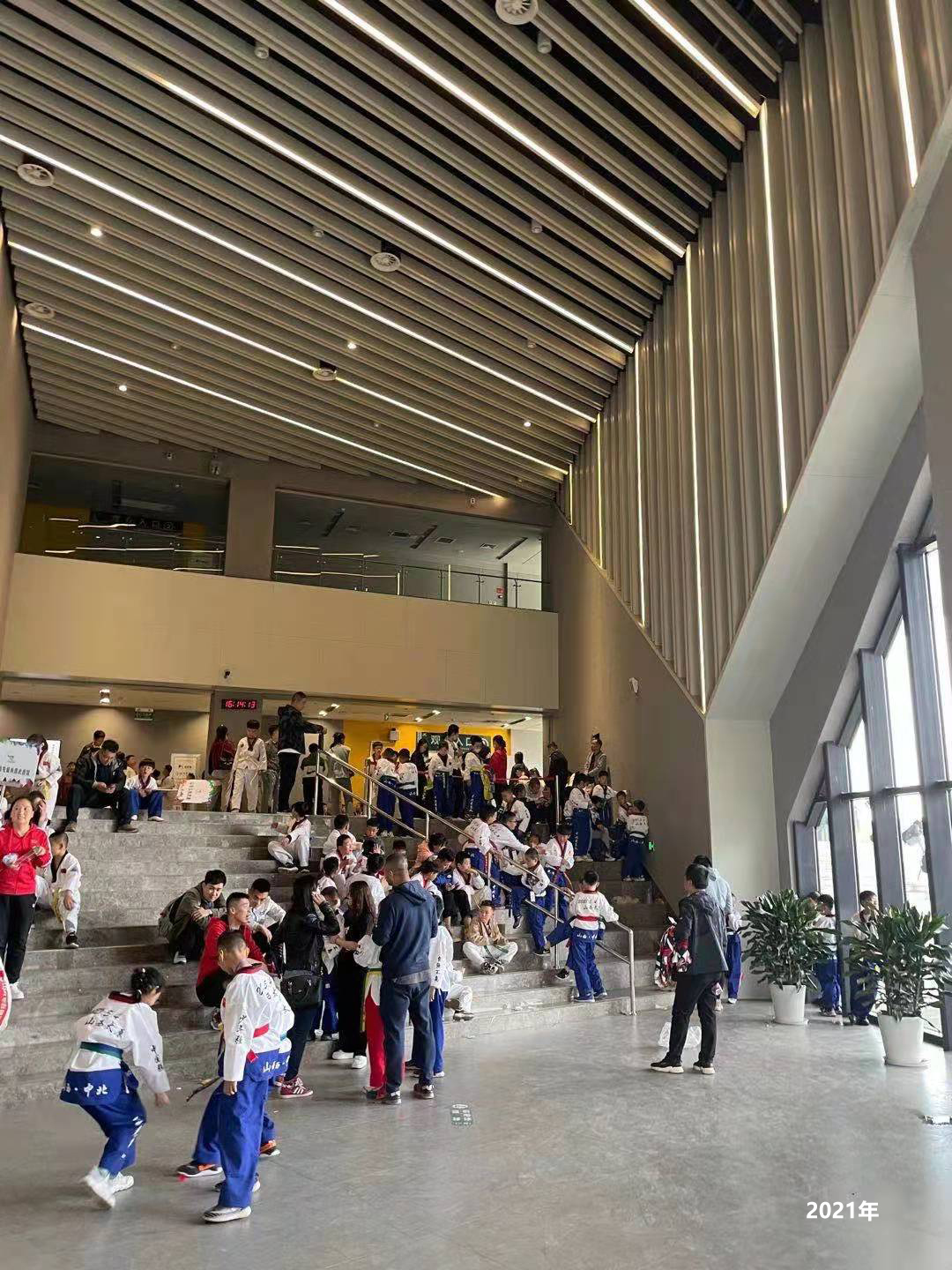 Taiyuan Binhe Sports Center Renovation by China Architecture Design ...