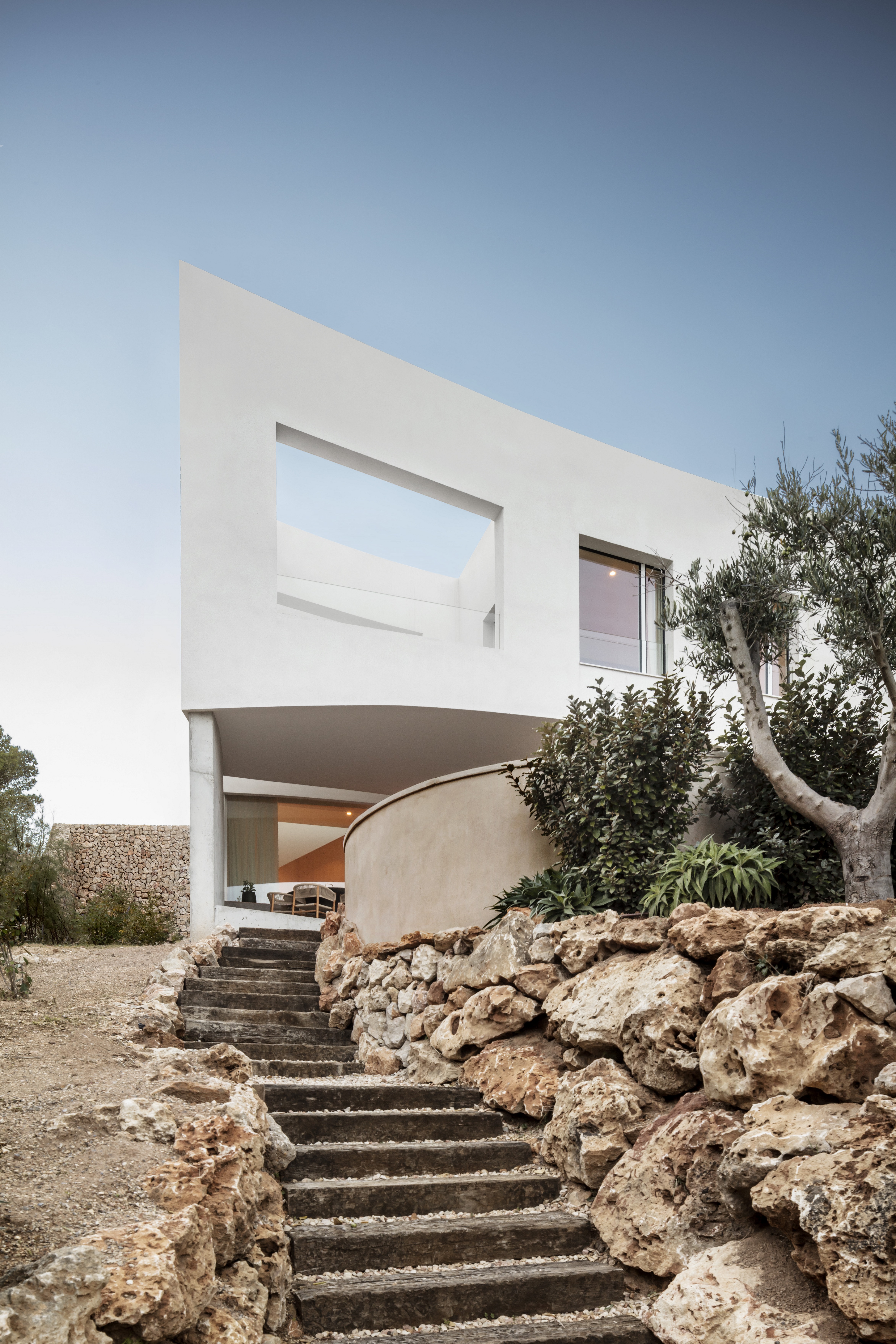 Curved House by NOMO STUDIO - Architizer