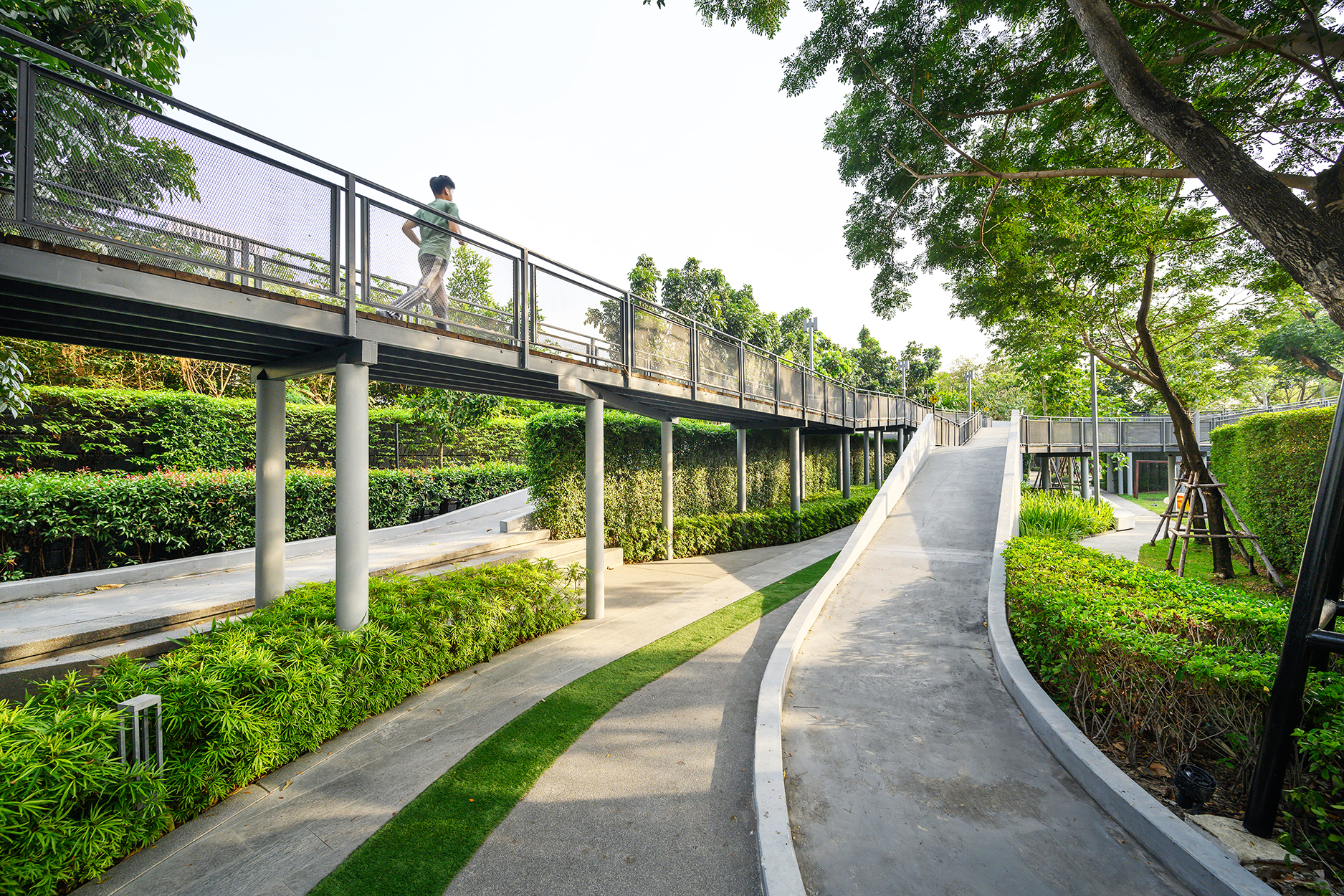 IDEO O2 - The Zero Carbon Residence by Redland-scape.Ltd - Architizer