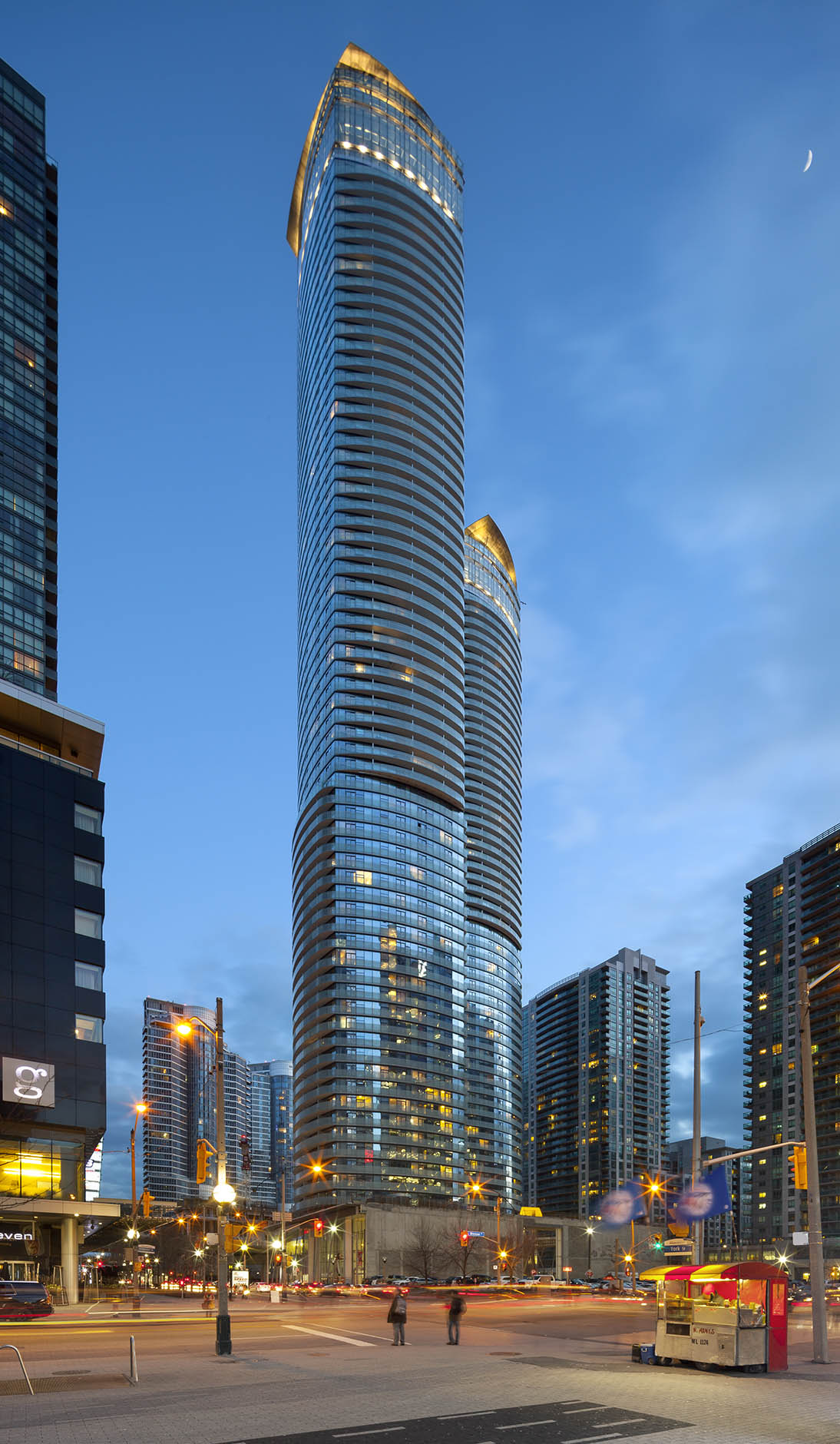 ÏCE Condominiums at York Centre | 16 York by architects–Alliance ...
