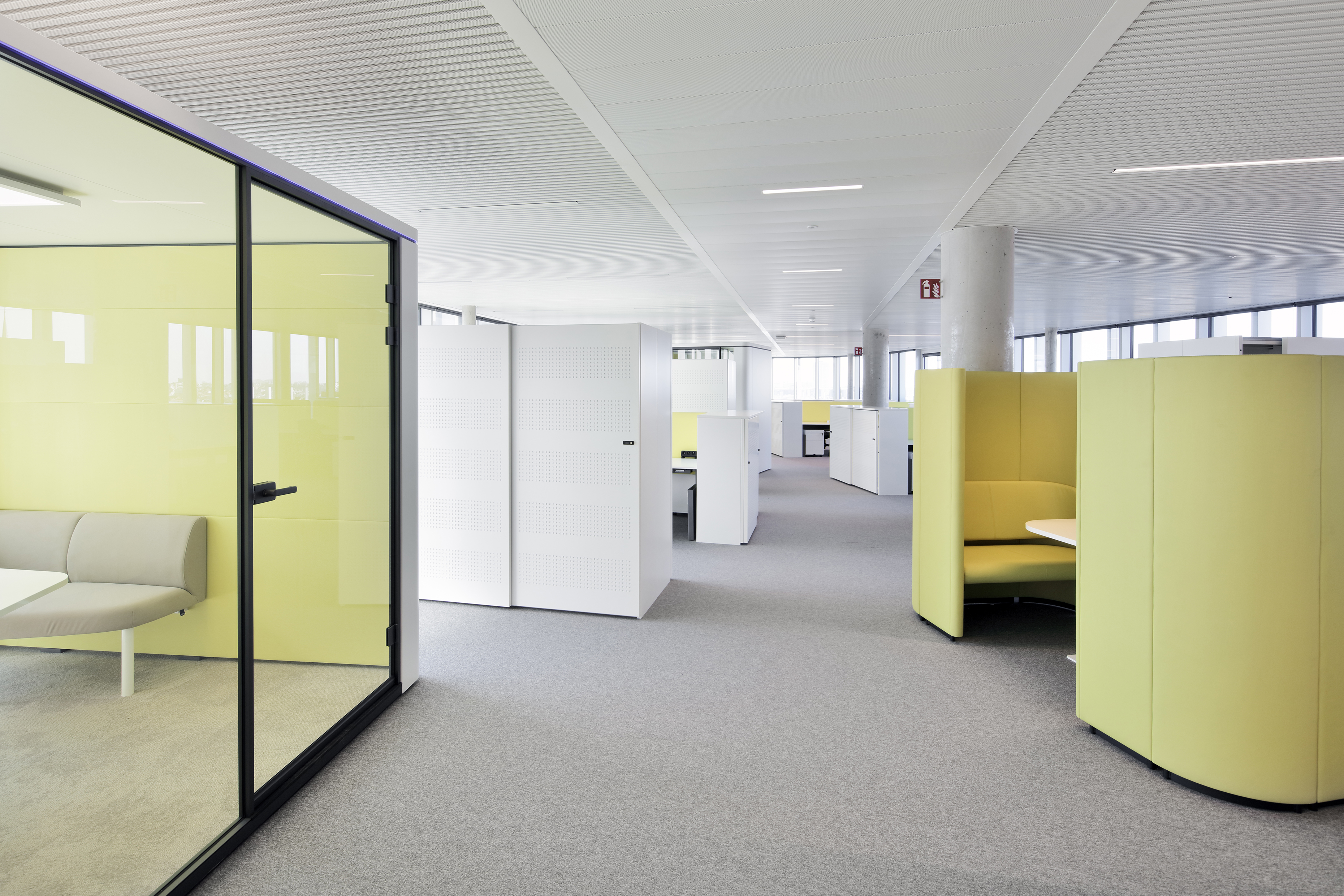 Idea 3295526: ETTERBEEK CITY HALL by BAEB - Bureau d'Architects ...