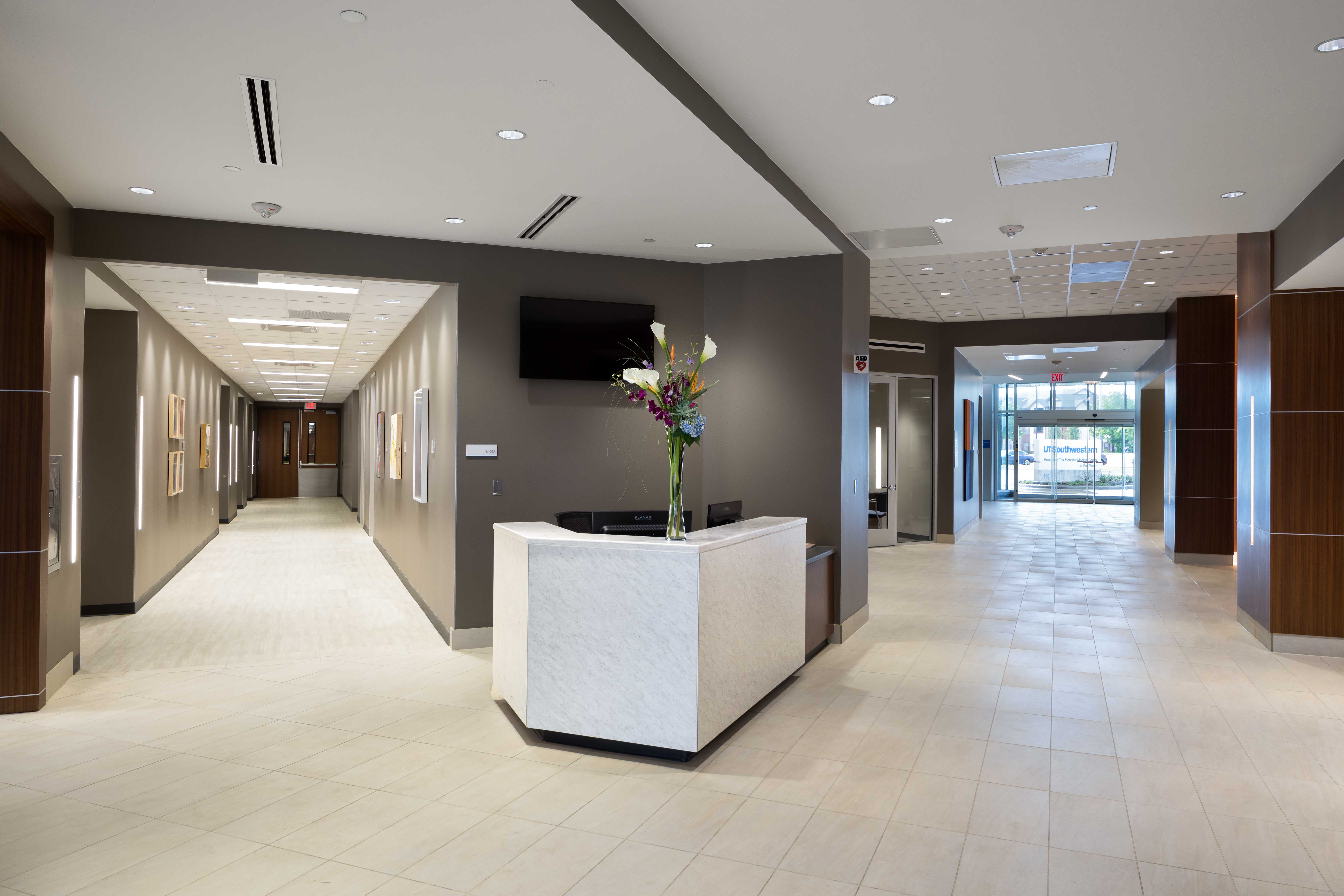 UT Southwestern Monty and Tex Moncrief Medical Center by BB&W ...