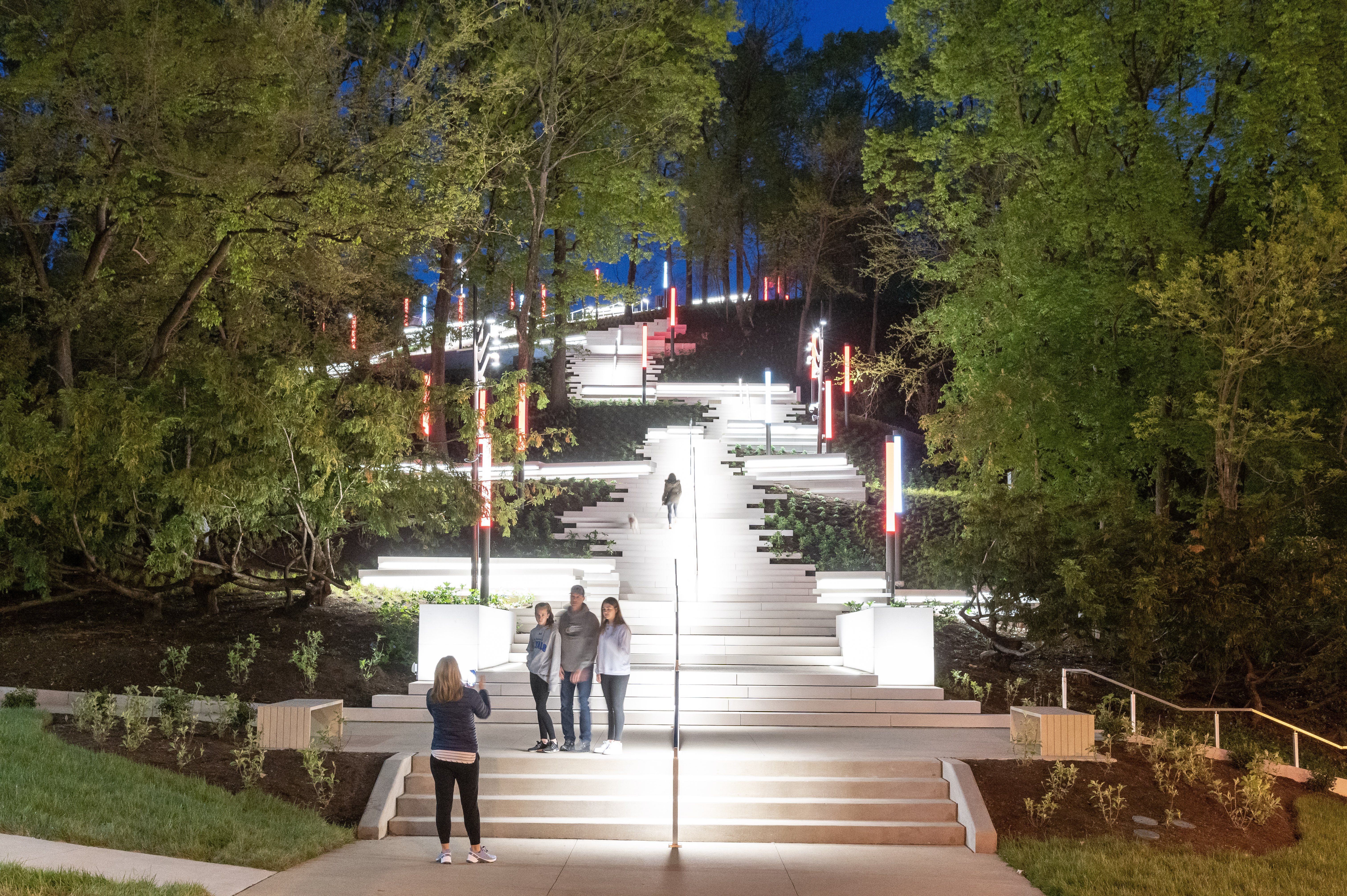 Cincinnati Art Museum Art Climb by emersion DESIGN - Architizer