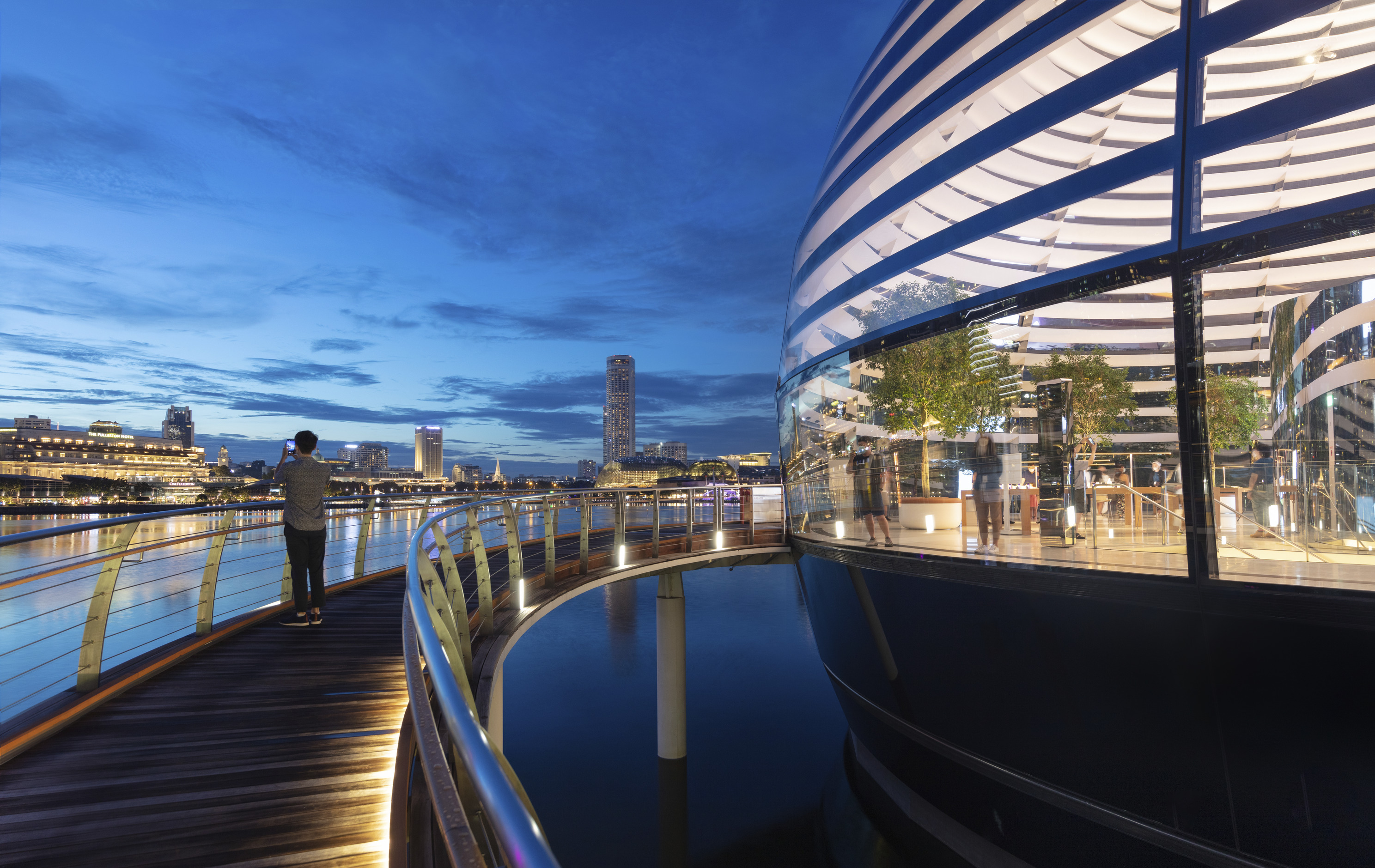 Idea 3313787: Apple Marina Bay Sands by Foster + Partners in Singapore ...