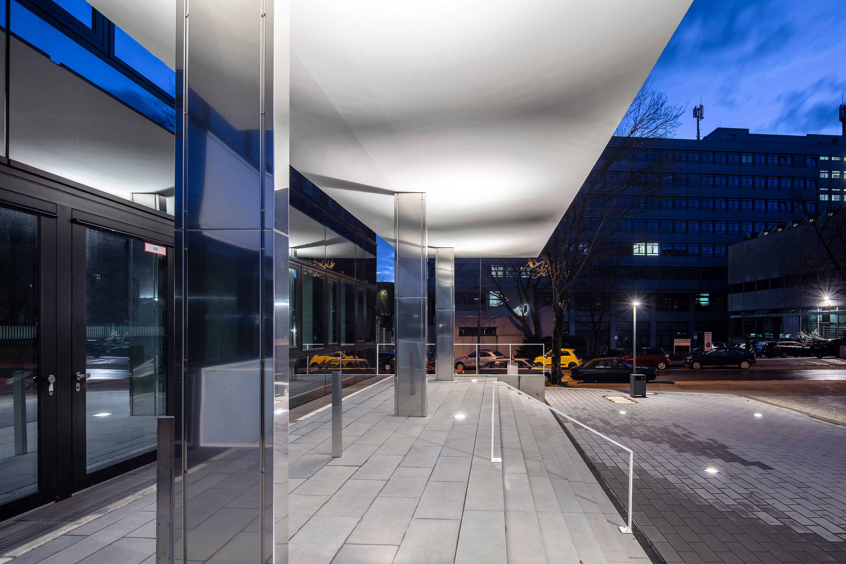 Mechanical Engineering of the RWTH Aachen by SSP AG - Architizer