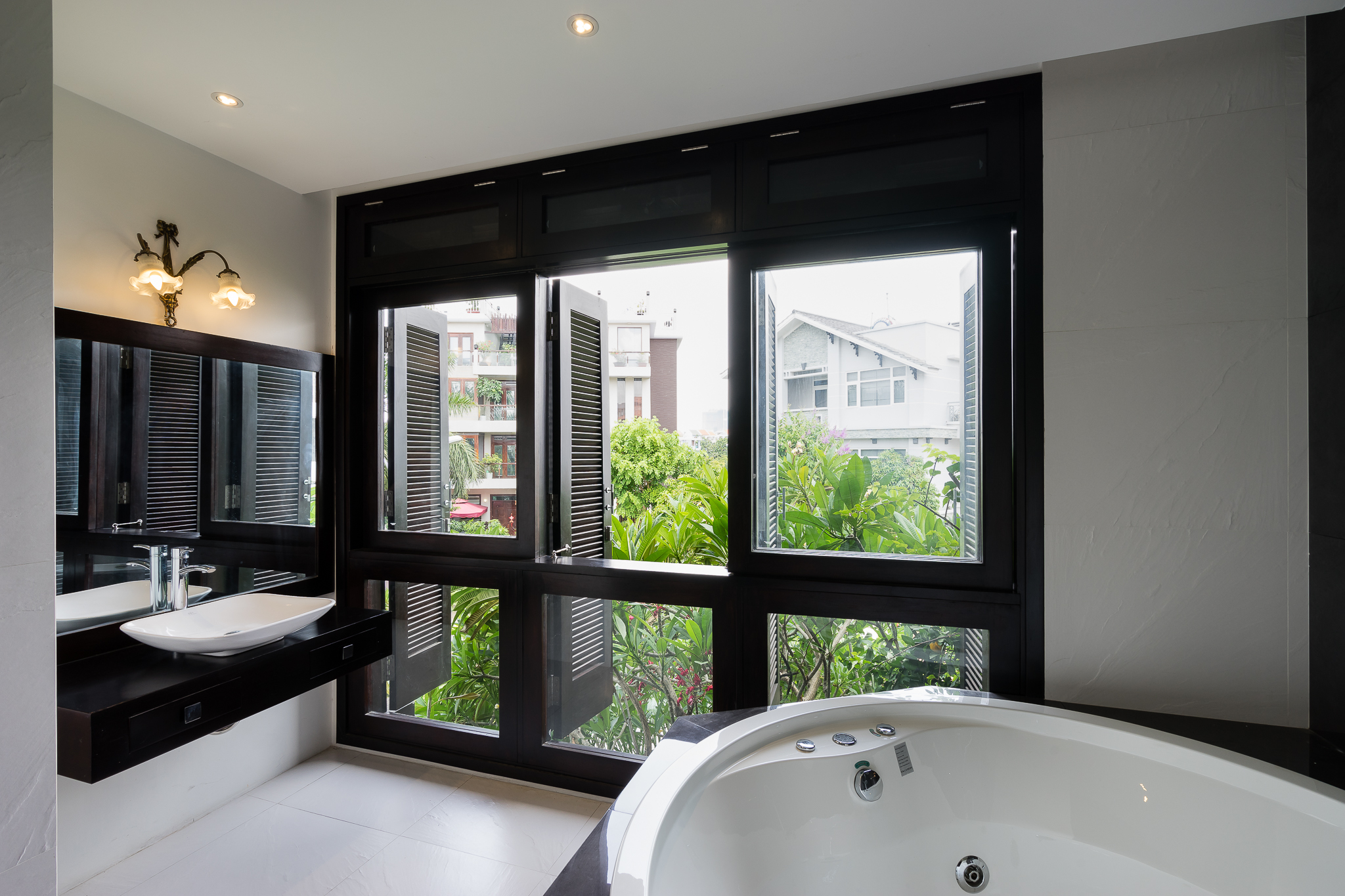 HUE HOUSE by RISOU - Architizer