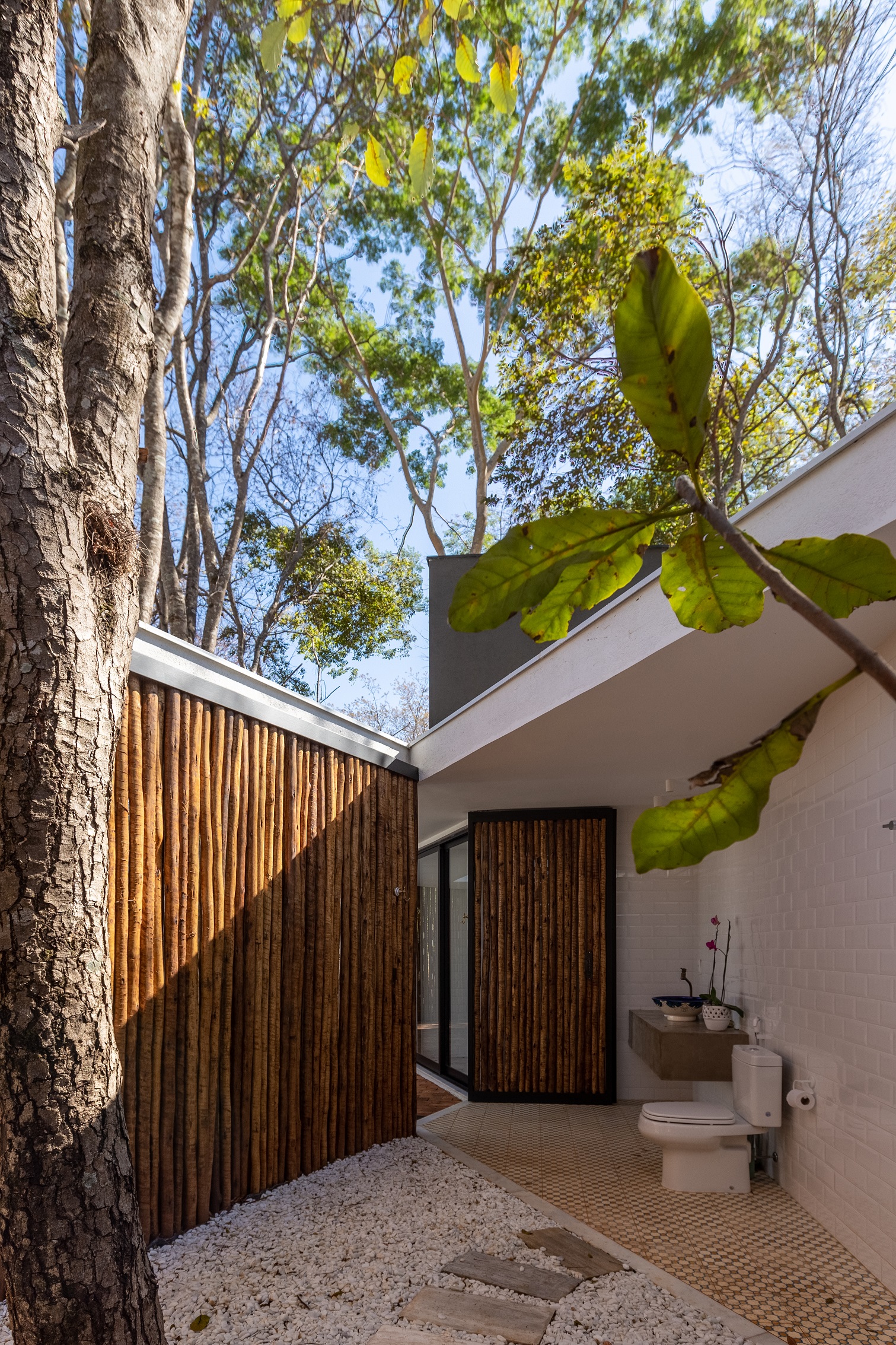 Soil House by TETRO ARQUITETURA - Architizer