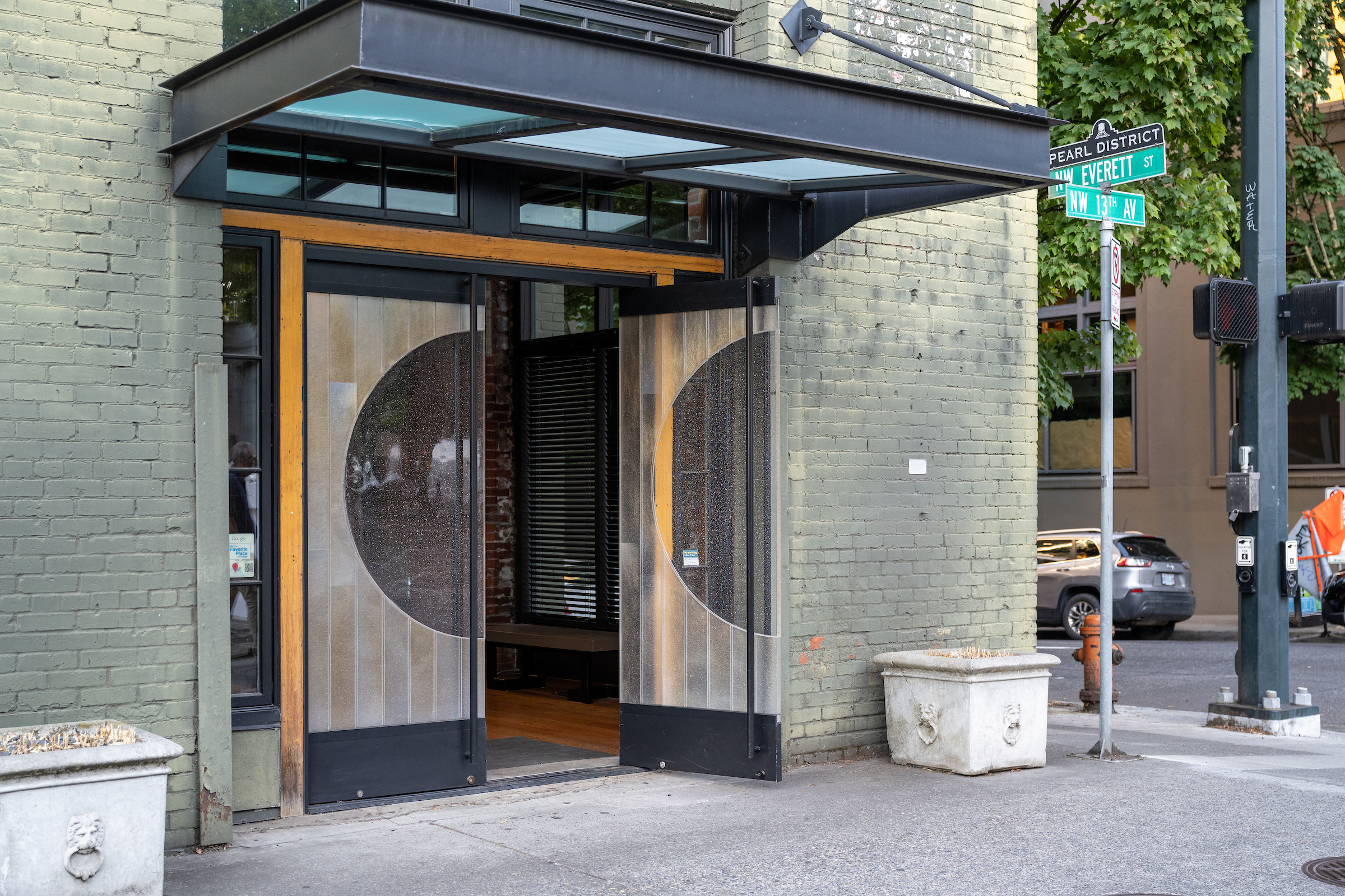 Oculus Doors by Bullseye Studio - Architizer