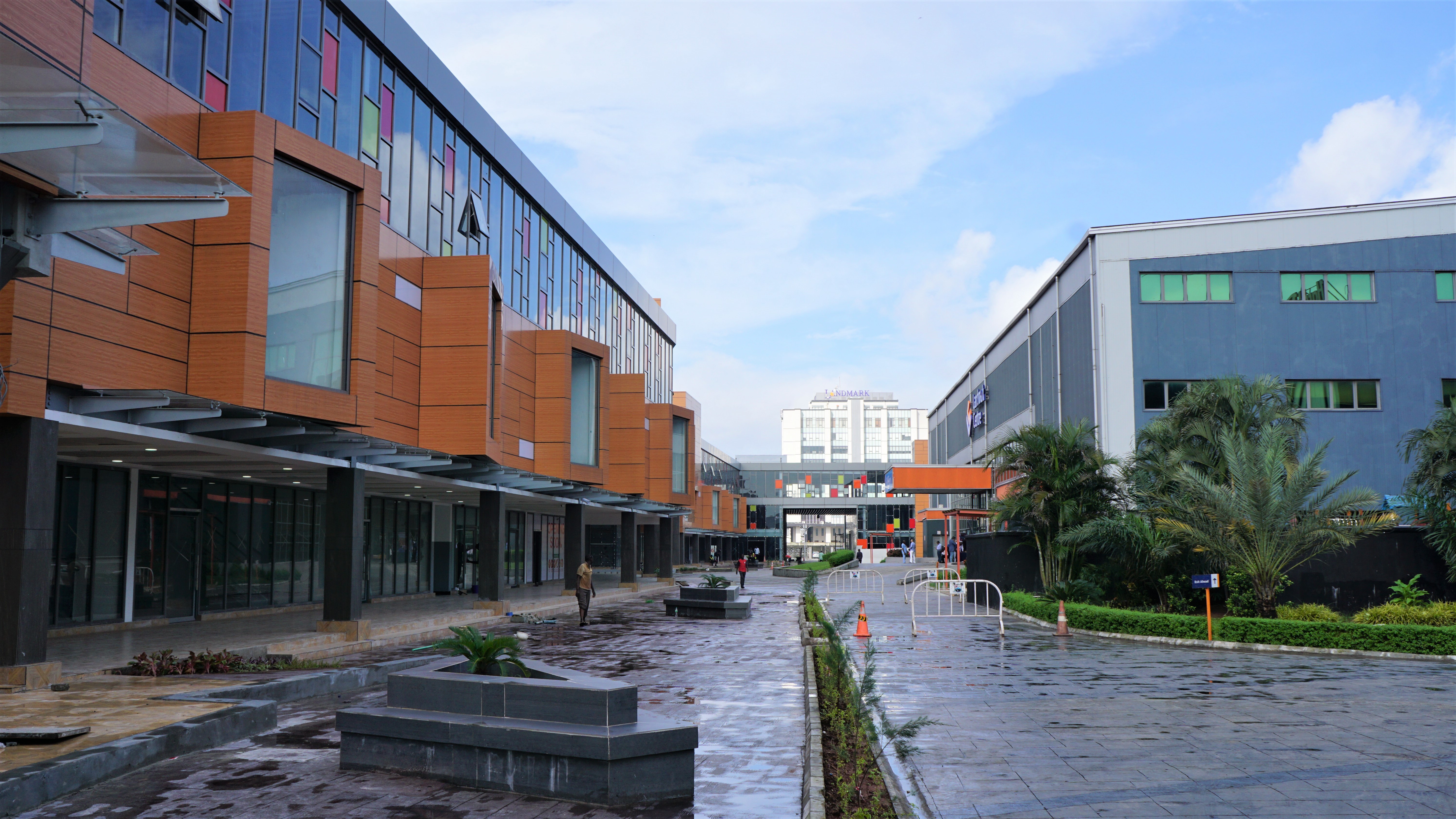 Landmark Retail Boulevard by ANA Design Studio Pvt. Ltd. New Delhi ...