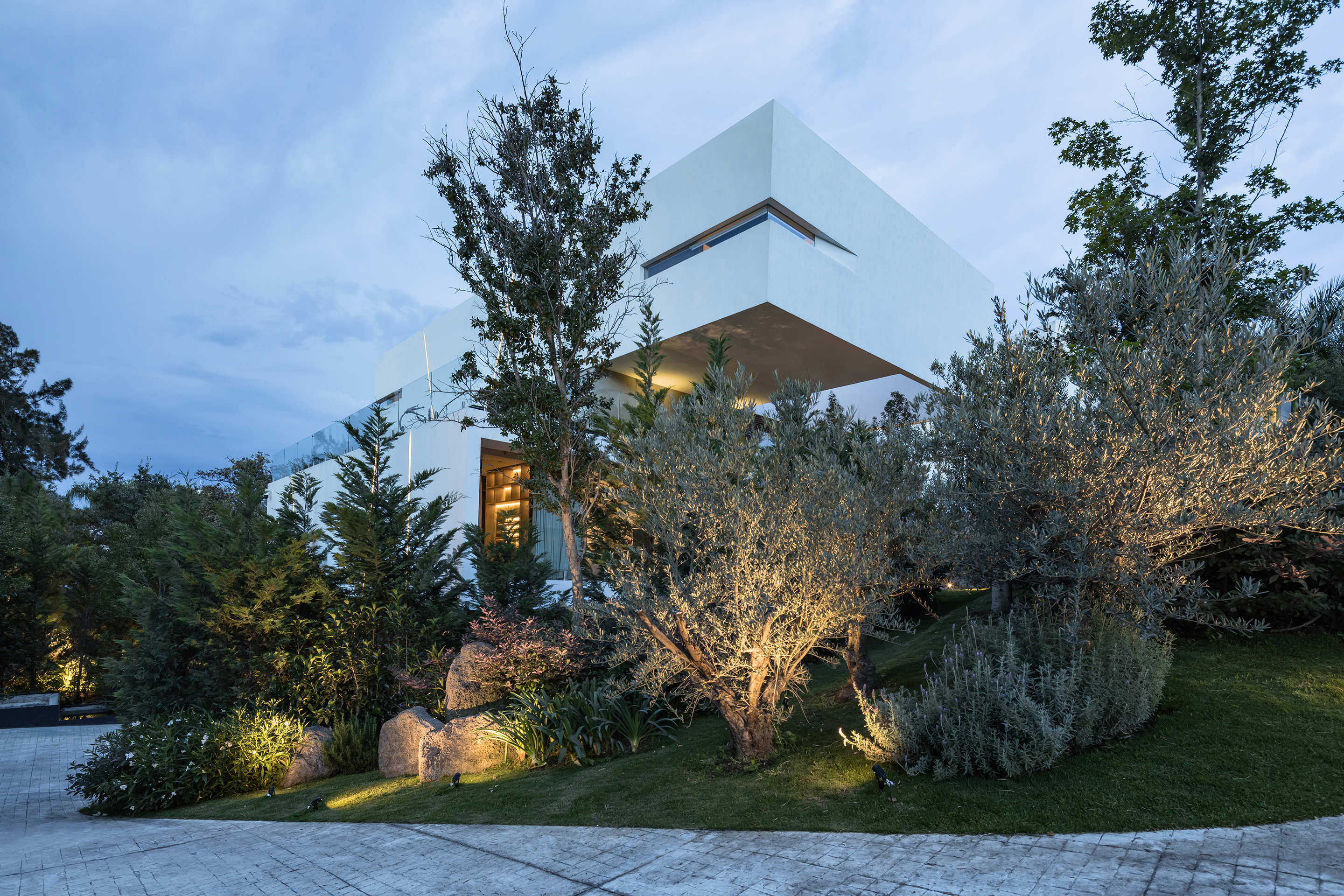 PH House by 21arquitectos - Architizer