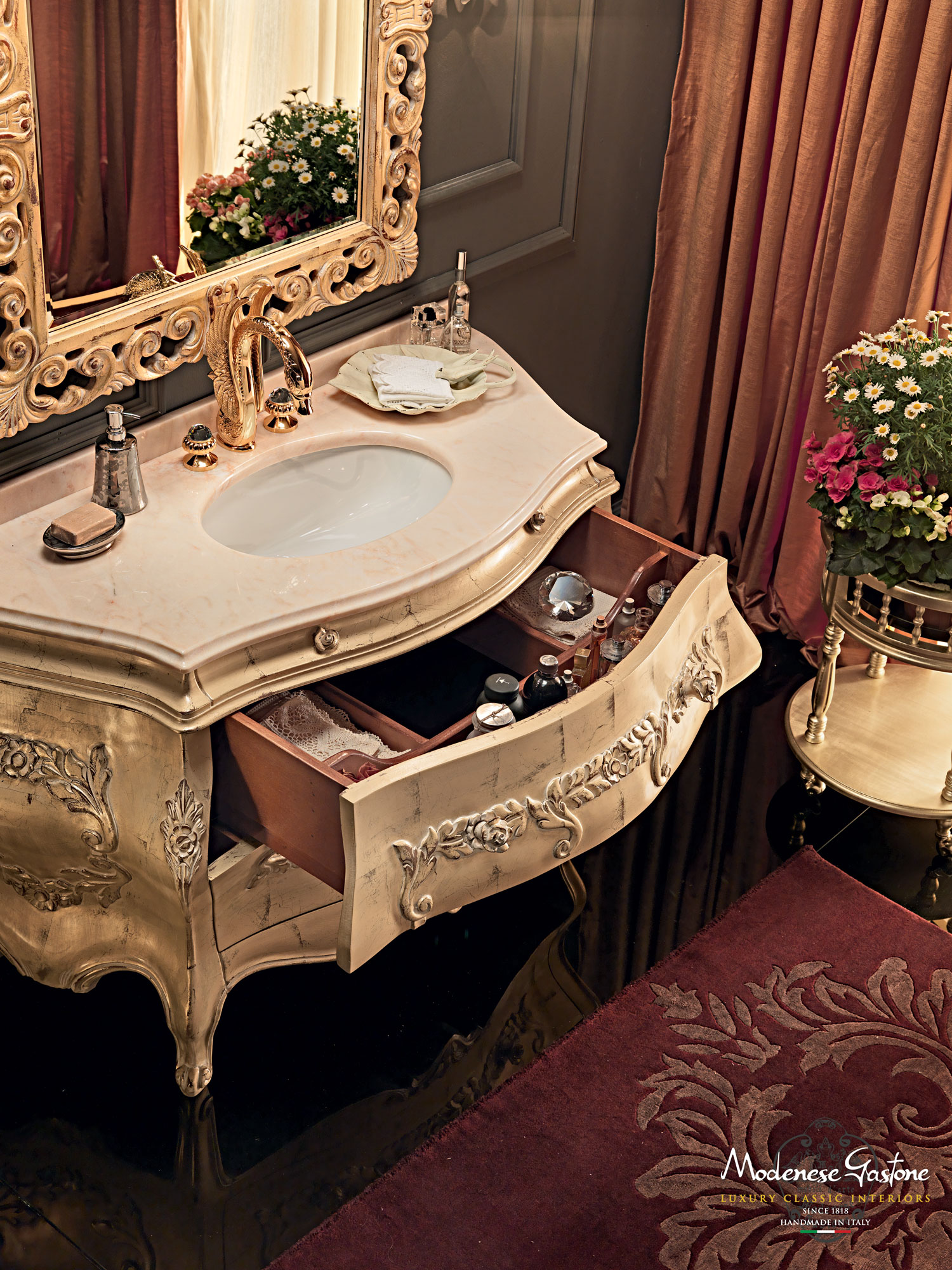 Elegant Bathroom Design From Modenese Luxury Interiors by MODENESE ...