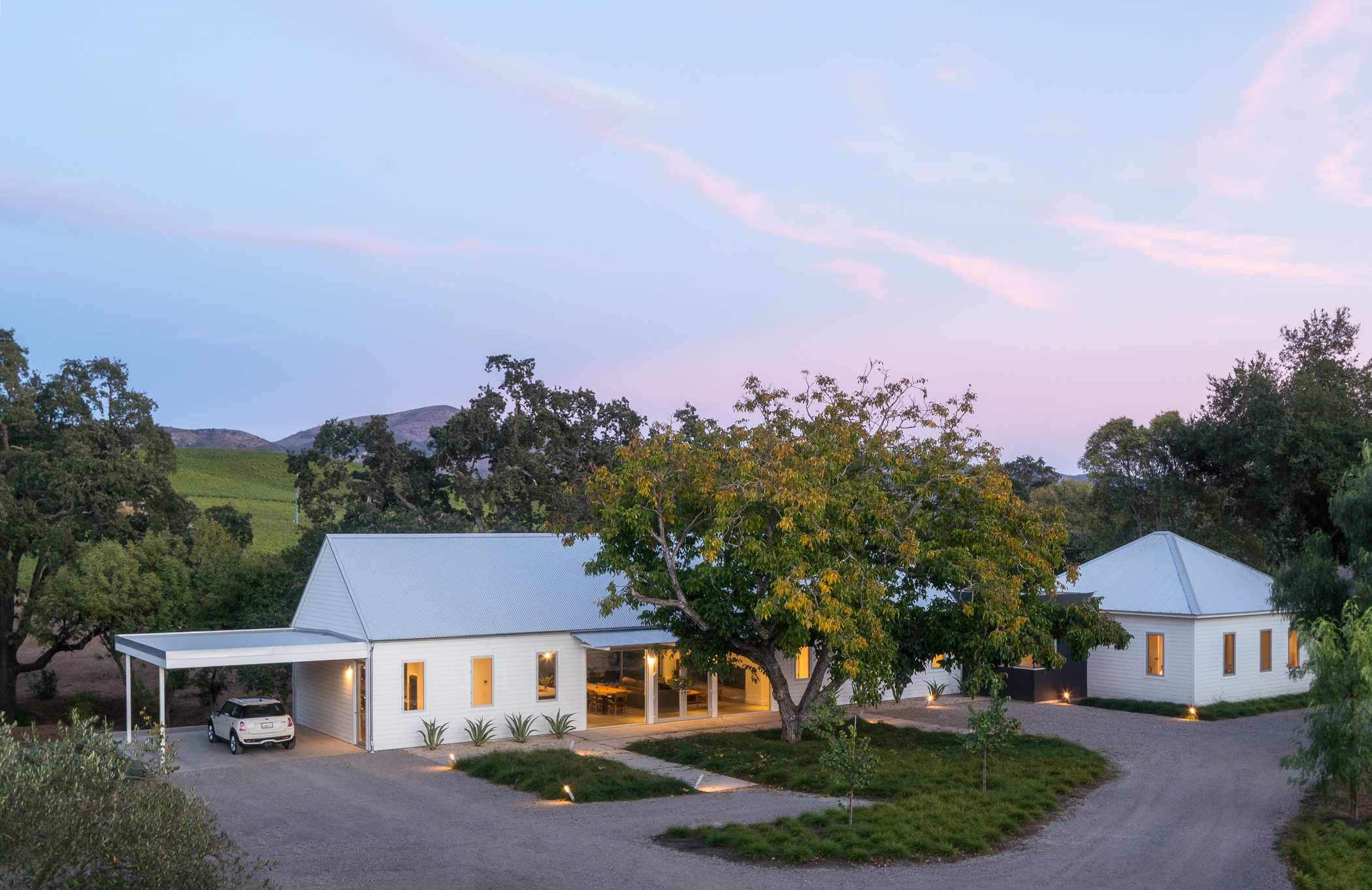 Vineyard Farmhouse by Signum Architecture - Architizer